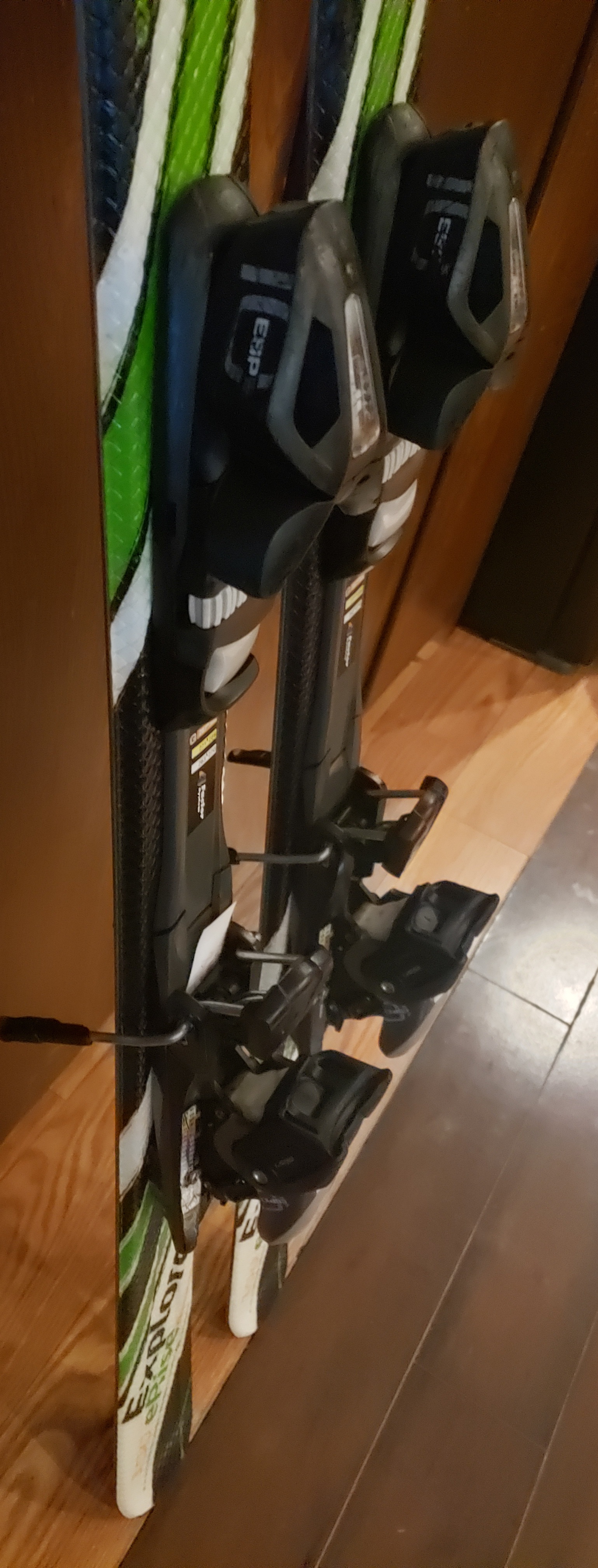 150cm Adult SKIS Elan EXPLORER e-RISE w/ELAN ESP10 BINDINGS *USED* GOOD ...