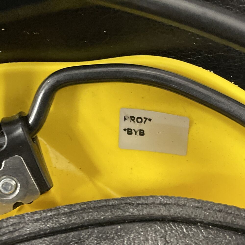 CASCADE PRO 7 One-size-fits-most LACROSSE HELMET WITH CHIN STRAP ...