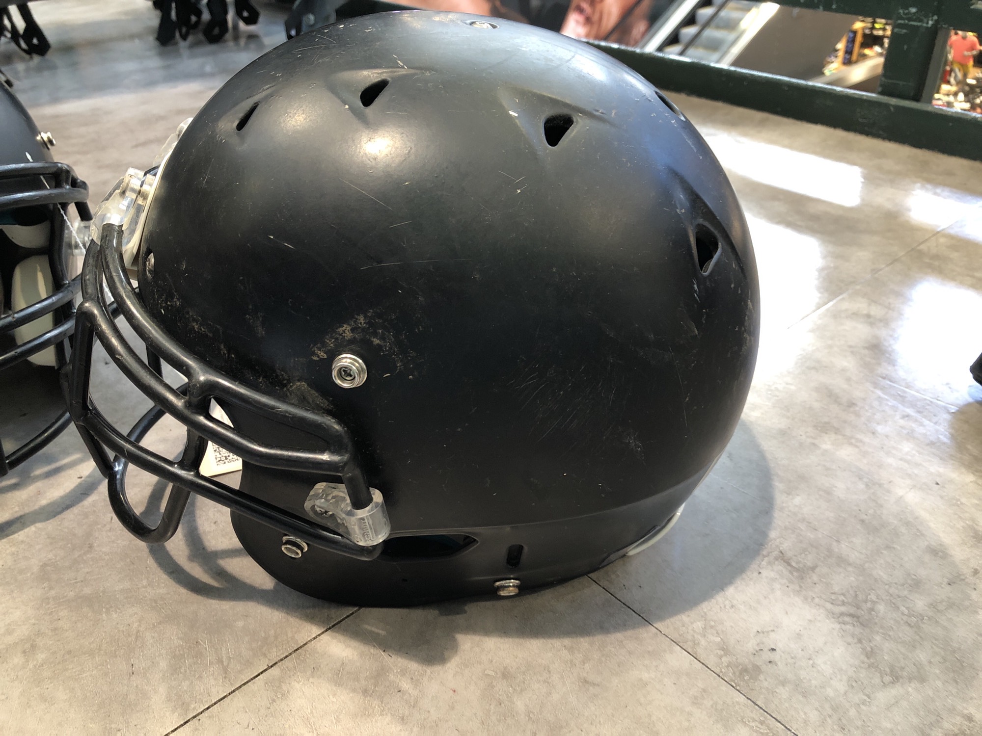 Used Large Schutt DNA Pro Helmet | SidelineSwap