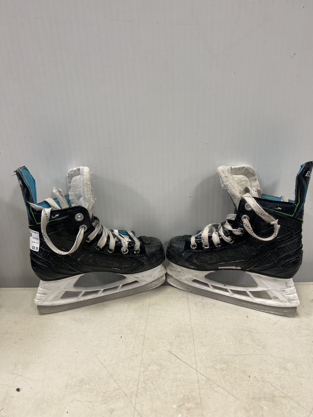Used Bauer Xlp Junior 01 Ice Hockey Skates | SidelineSwap