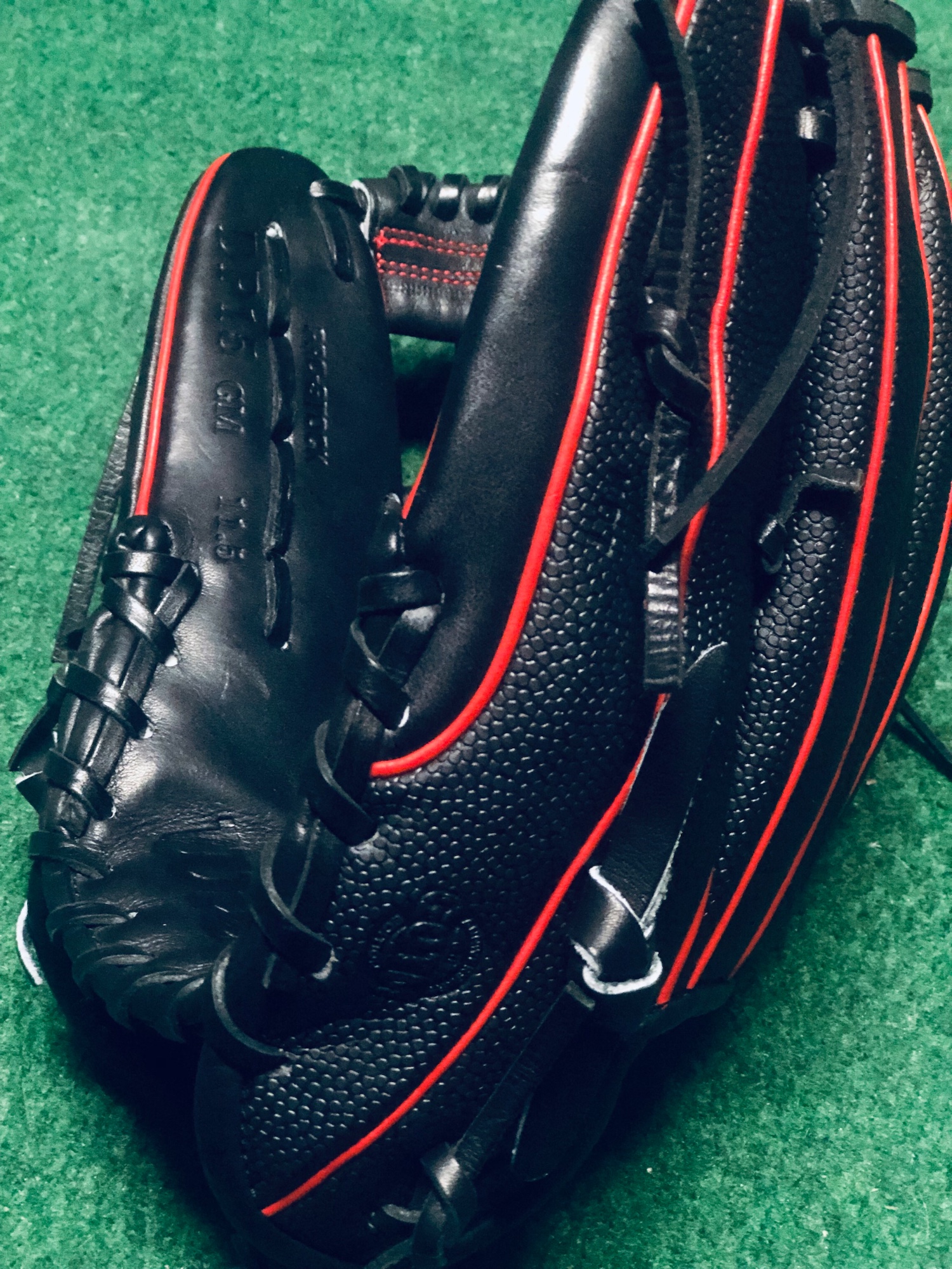 Wilson A2000 Jan 2014 DP15SS 11.5” Infield Glove DP15SS 100 Collection ...