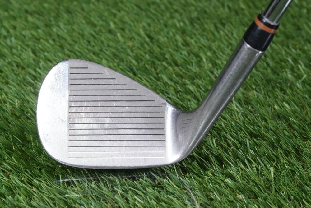 TAYLORMADE TOUR PREFERED 52 ATTACK WEDGE W/ DYNAMIC GOLD WEDGE FLEX ...