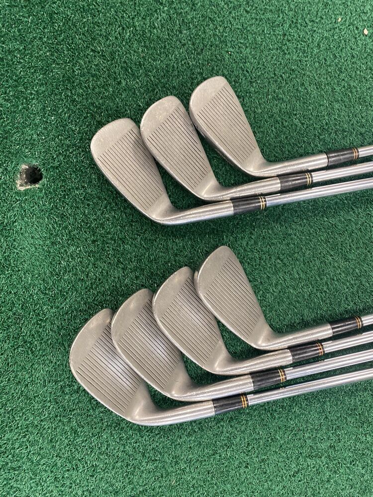 Mizuno xr7 store