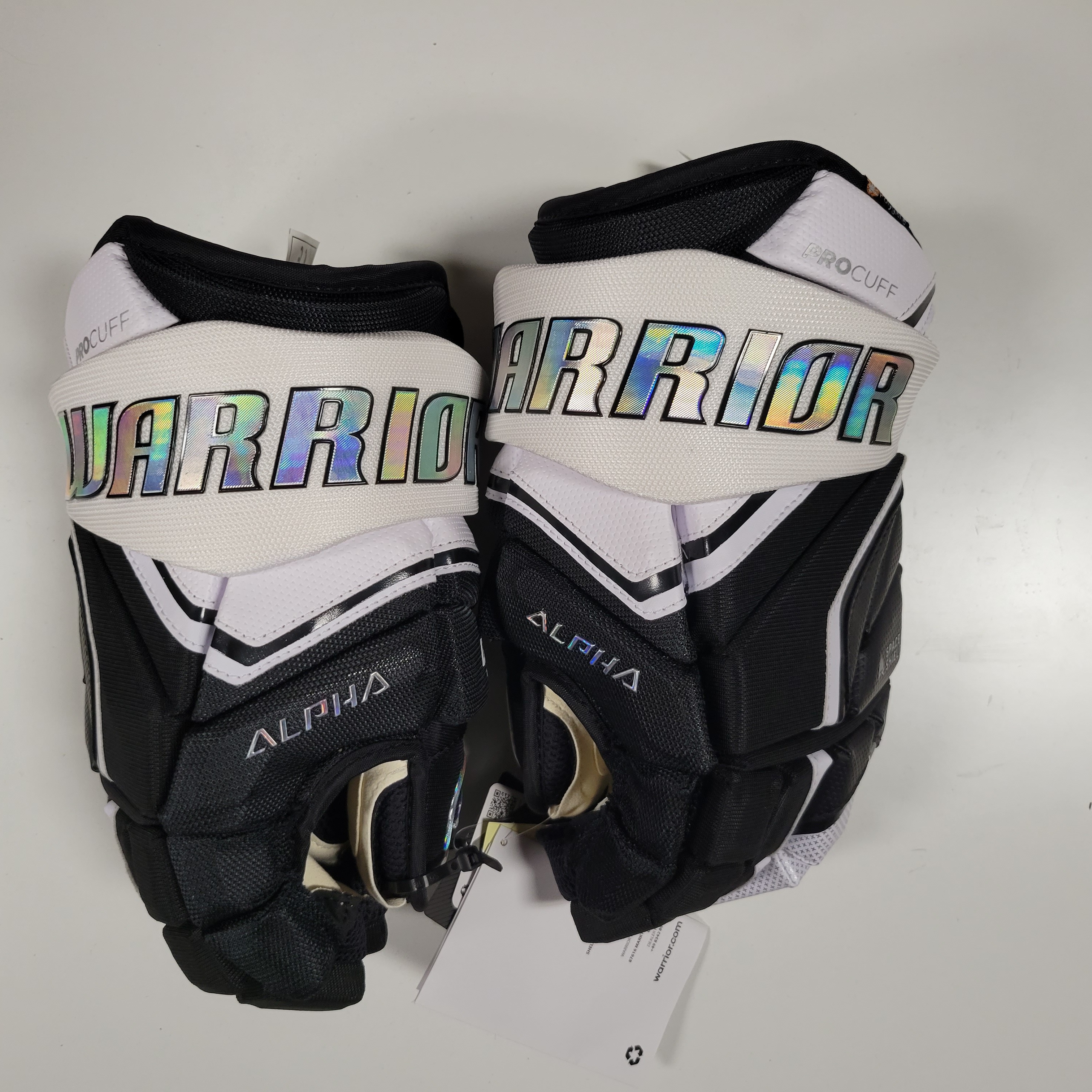 New Warrior Alpha LX2 Pro Senior Gloves 14" Black and White | SidelineSwap