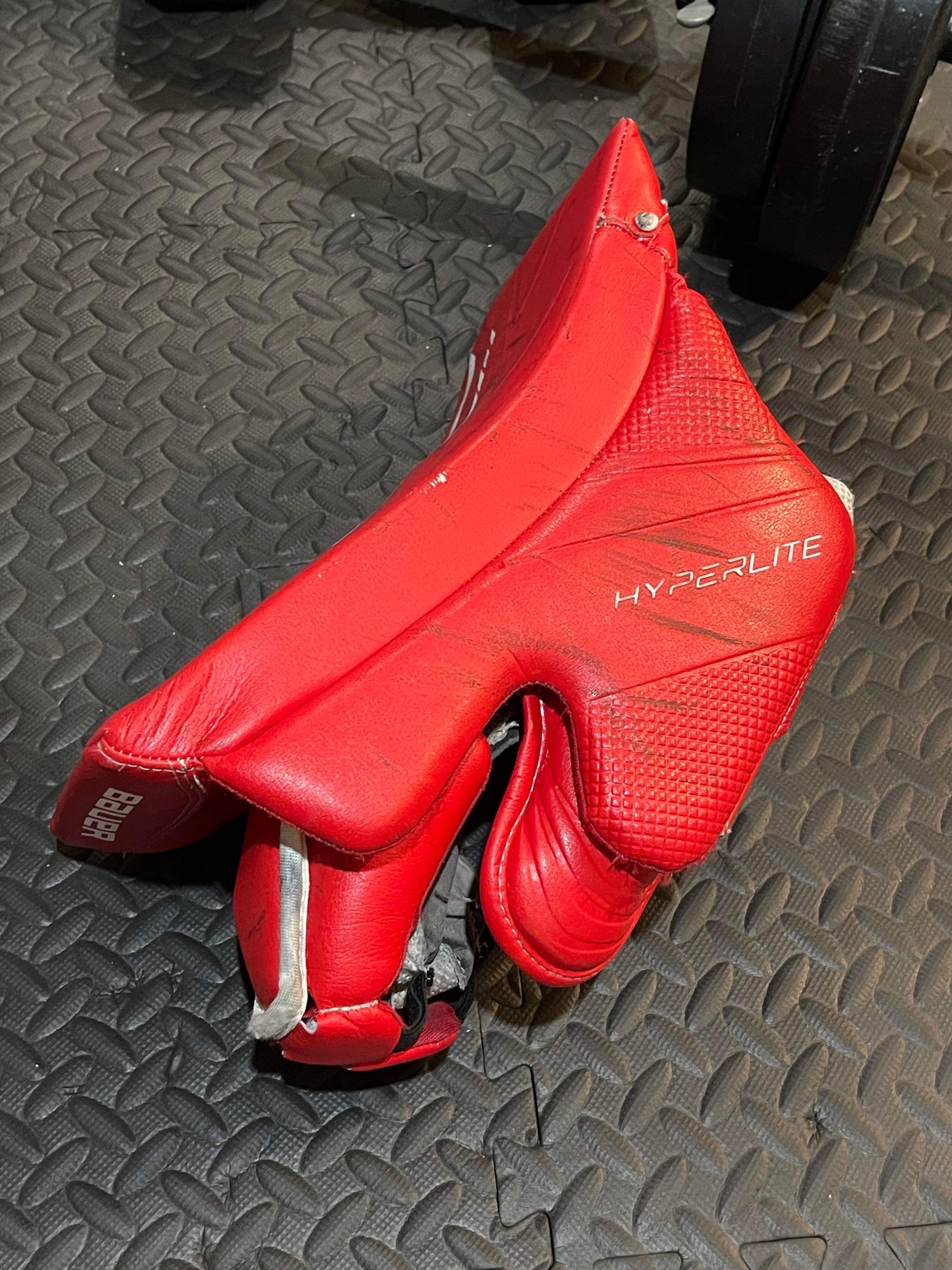 Bauer Hyperlite 2 Piece Blocker | SidelineSwap