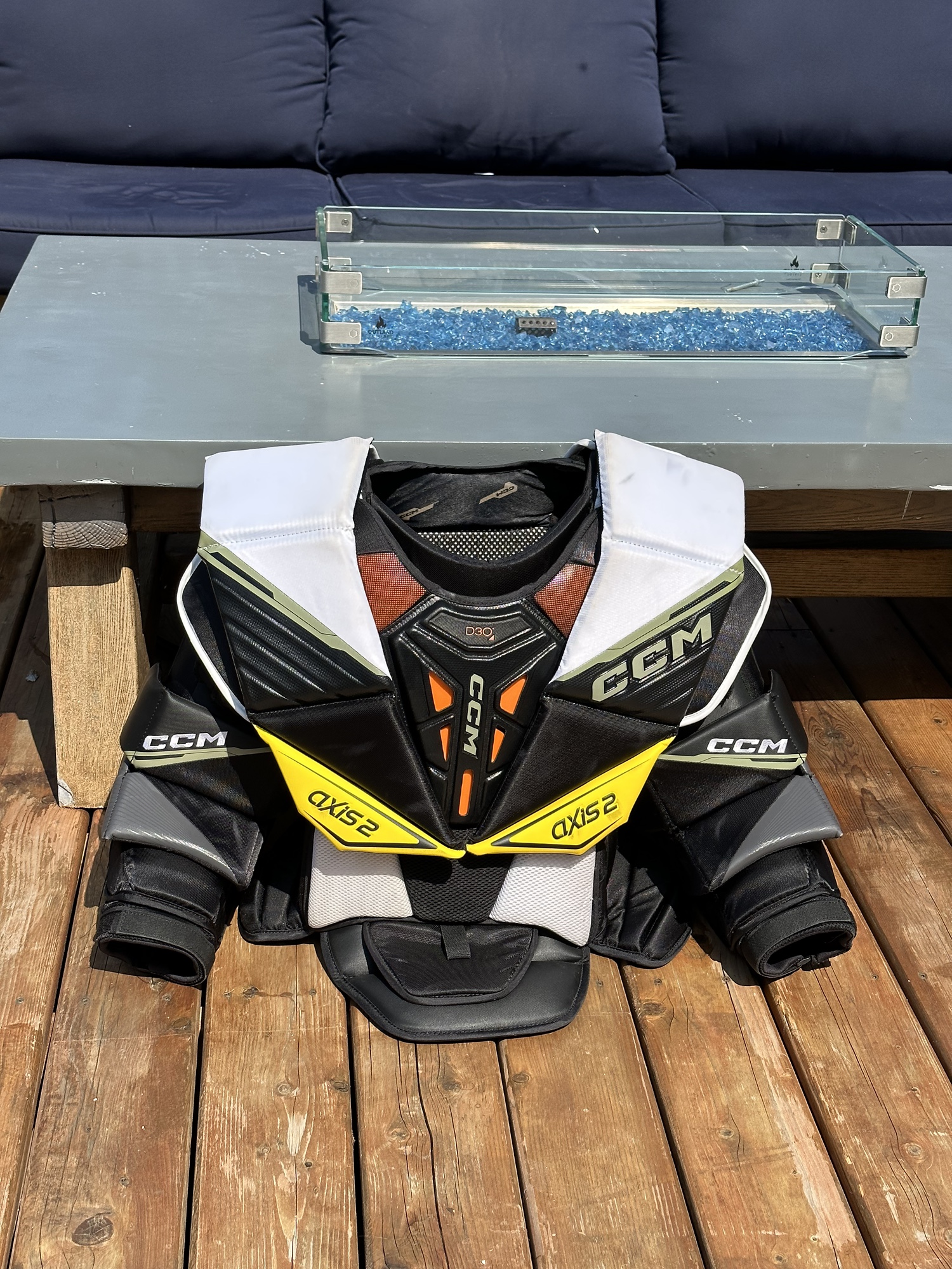 Like New CCM Axis 2 Goalie Chest Protector Large | SidelineSwap