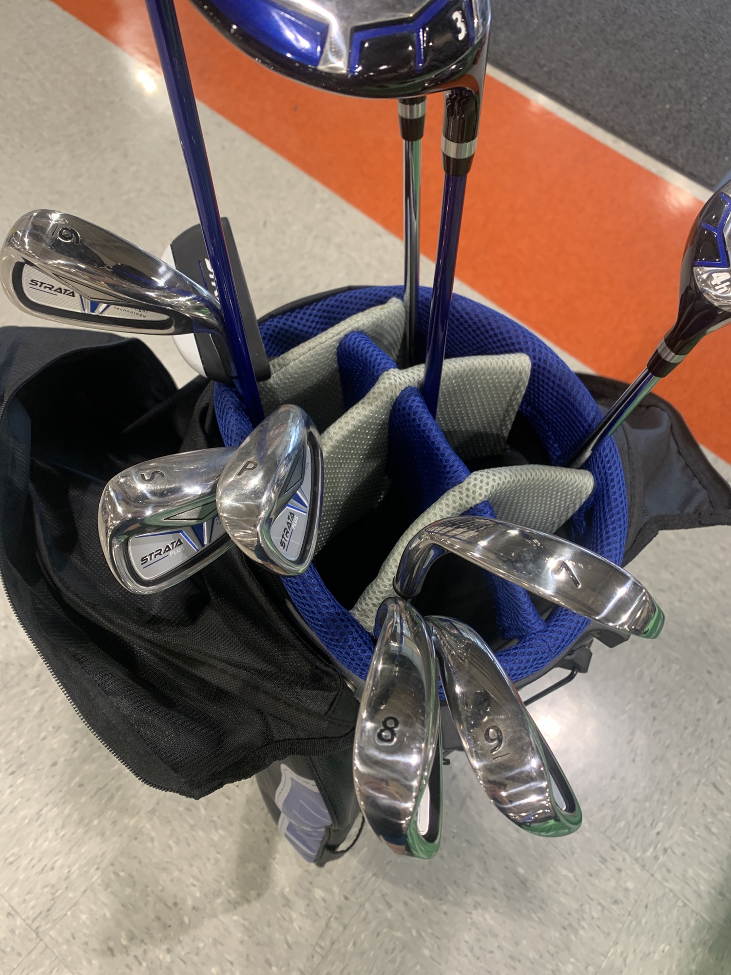 Used Strata Plus Right Handed Men's Complete Set (Regular Flex ...