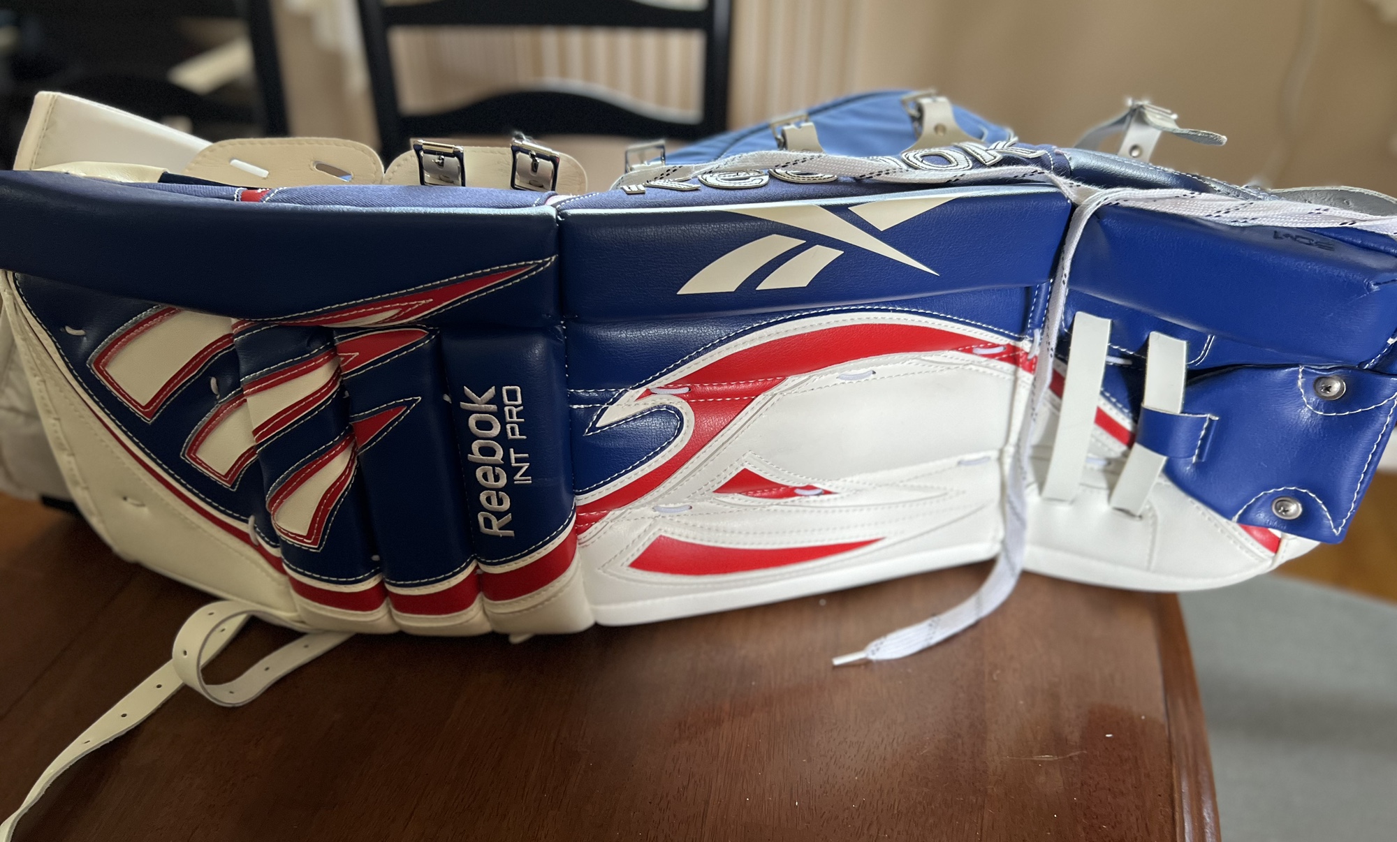 reebok goallie pads 30 plus1 New Larceny Int-pro | SidelineSwap