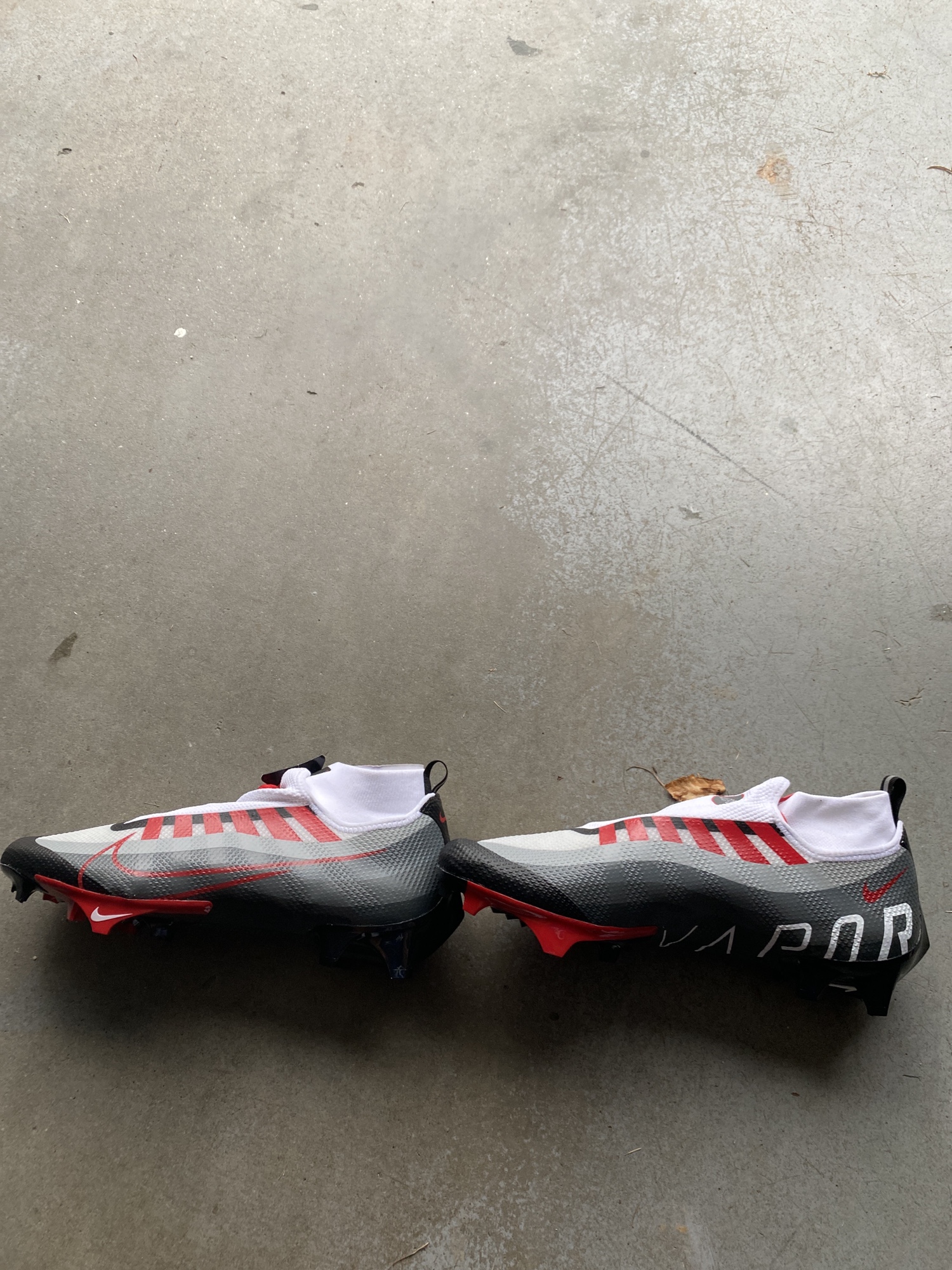 New Turf Cleats Mid Top Vapor edge pro 360 | SidelineSwap