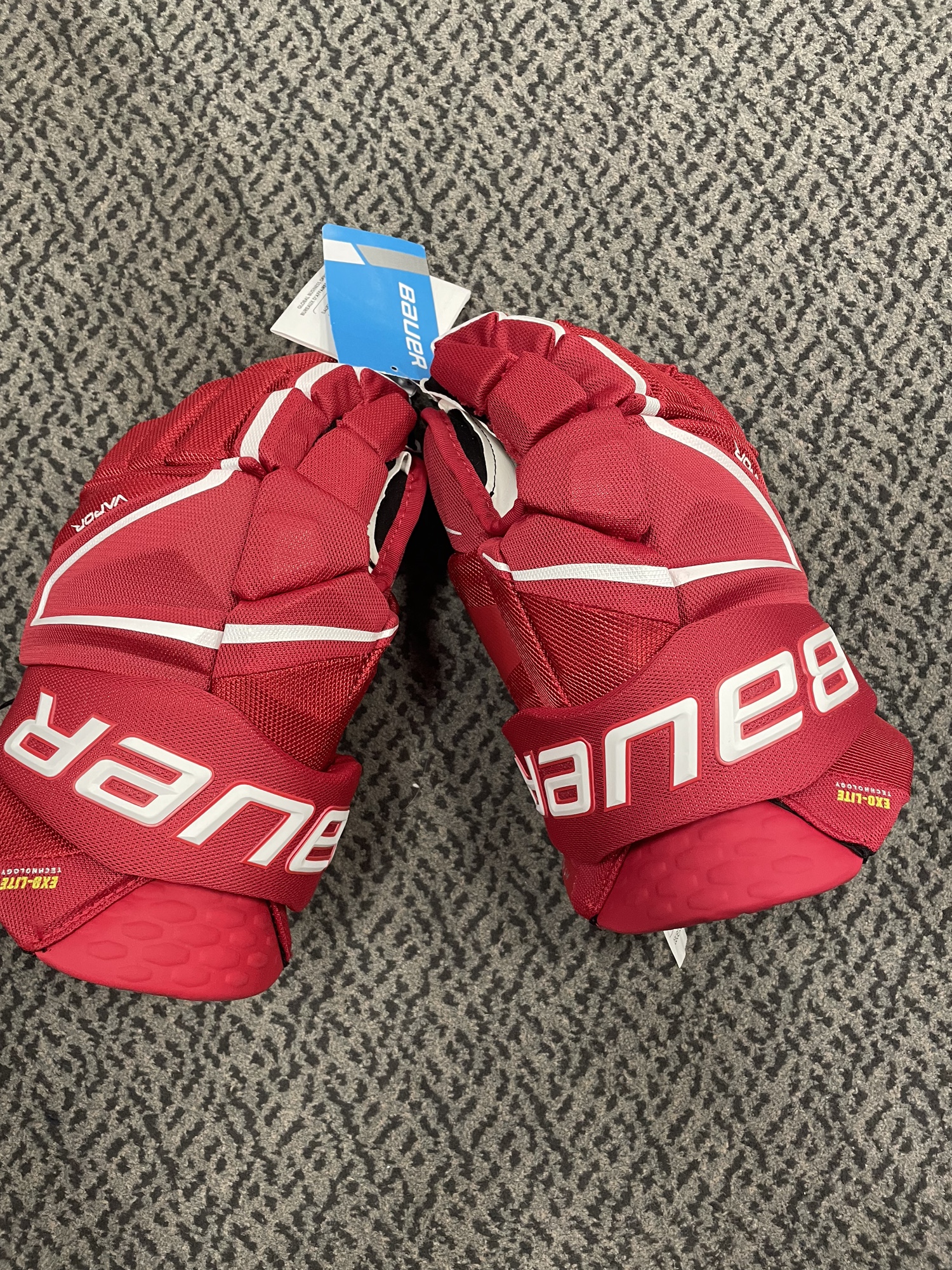 Bauer Hyperlite Red 14” gloves | SidelineSwap