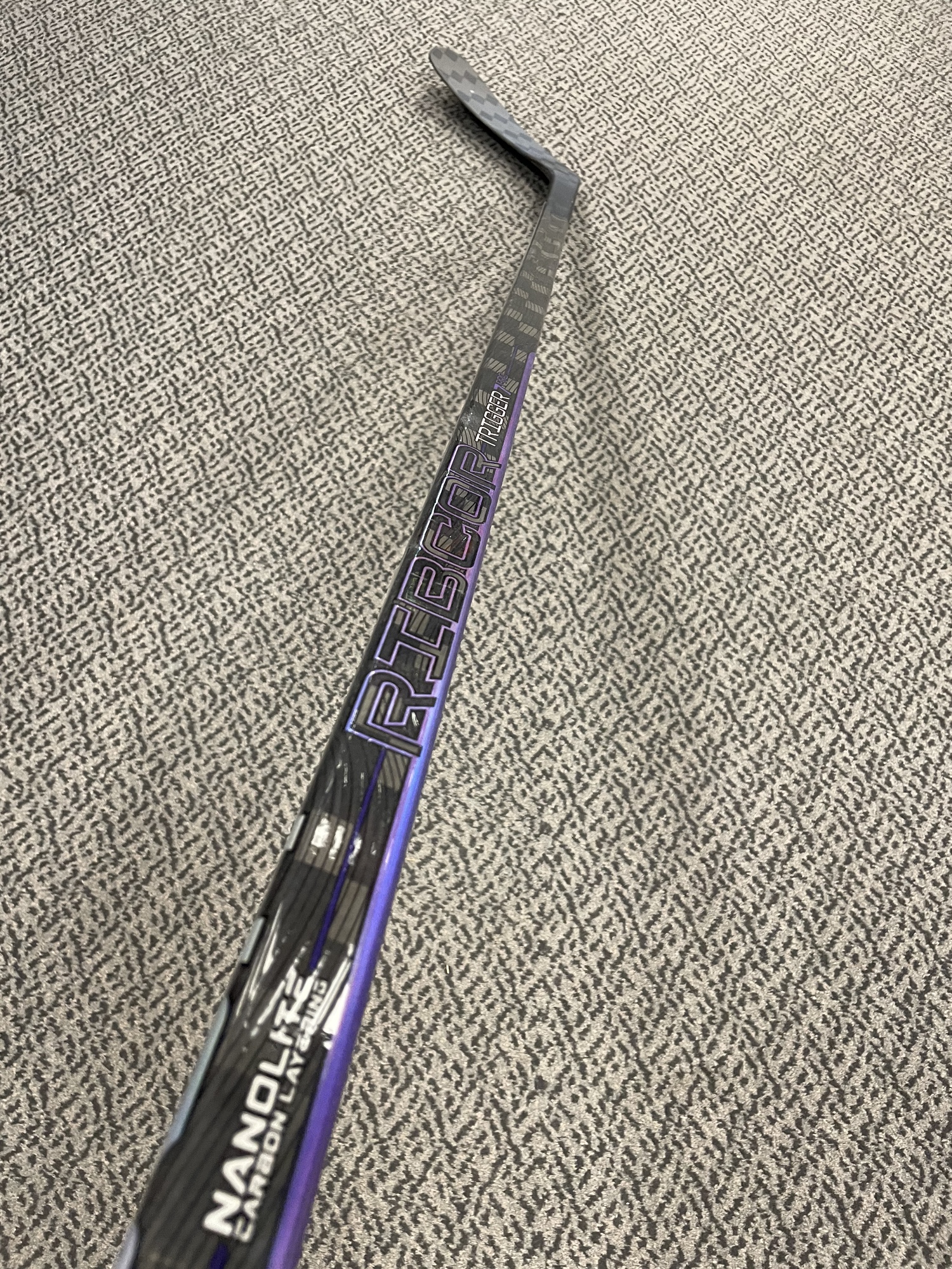 CCM Trigger 7 Pro 85 flex P29 curve left hand stick | SidelineSwap