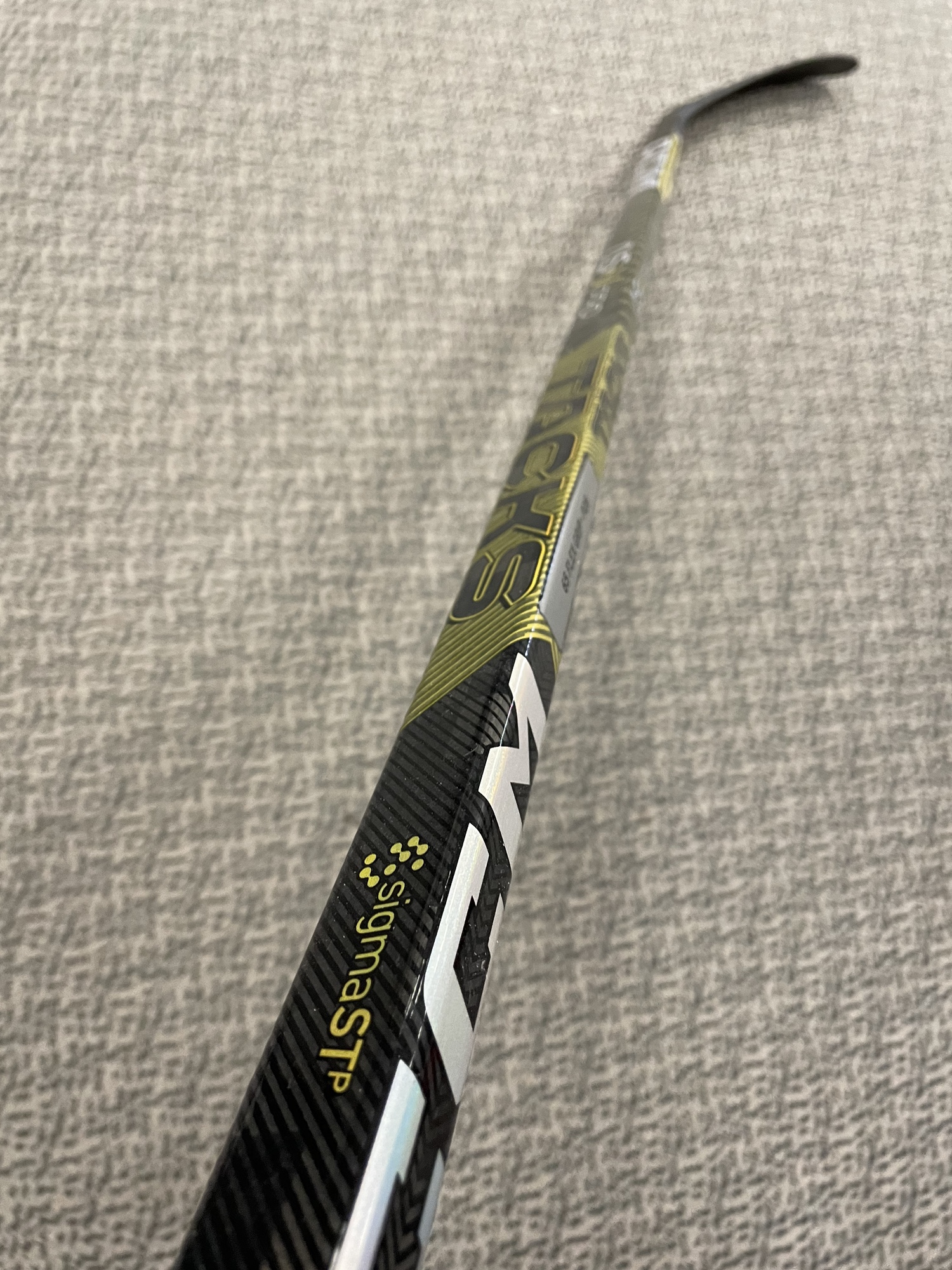 CCM AS-V Pro 65 Flex P28 curve left hand stick | SidelineSwap