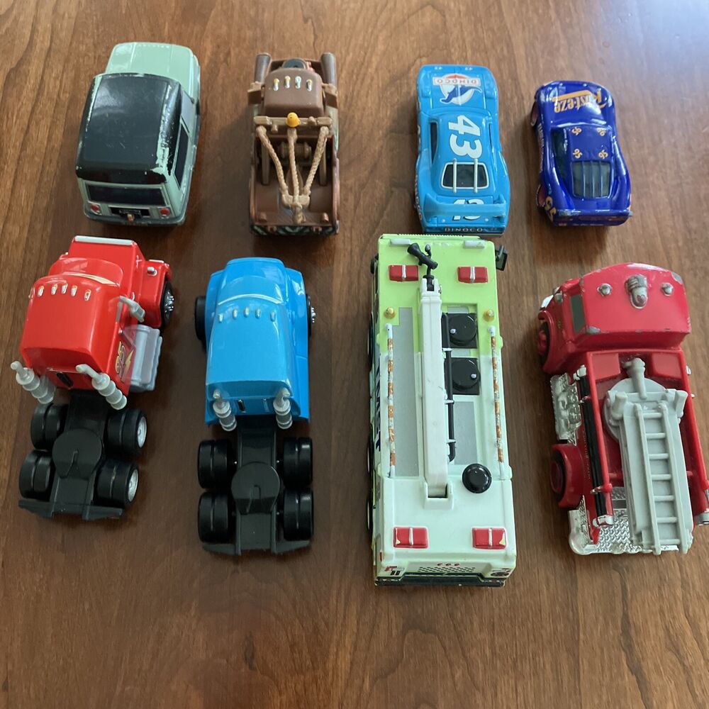 8 piece Disney Cars lot (TMST, Fabulous Lightning McQueen, Mater, Fire ...