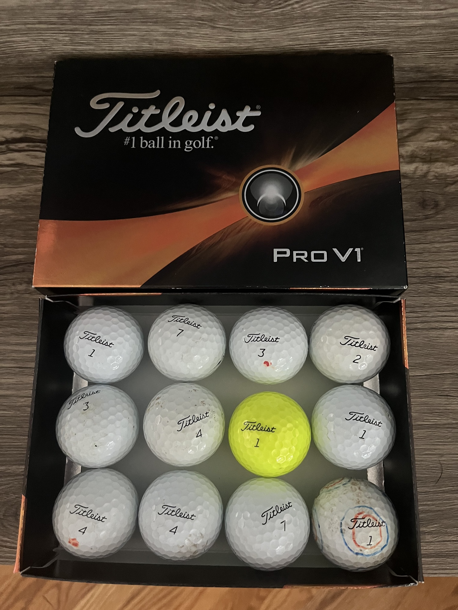 Titleist 12 Pack (1 Dozen) Used Pro V1 Balls | SidelineSwap