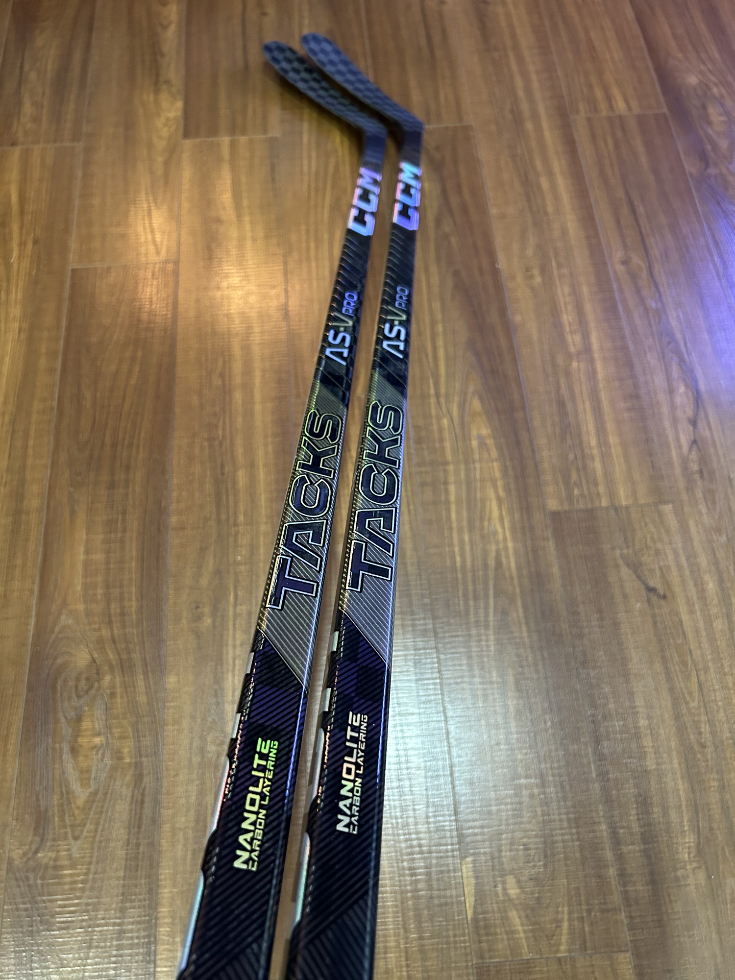 2 Pack - CCM AS-V Pro LH 85 Flex P90 | SidelineSwap