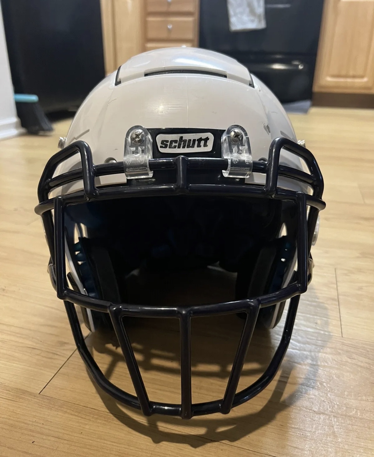 Adult Large Schutt F7 Helmet | SidelineSwap