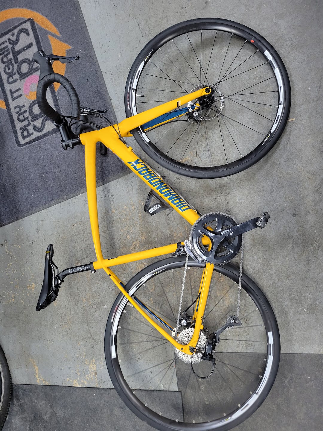 Used Diamondback Century 54-55cm - Md Frame 16 Speed Men's Bikes ...