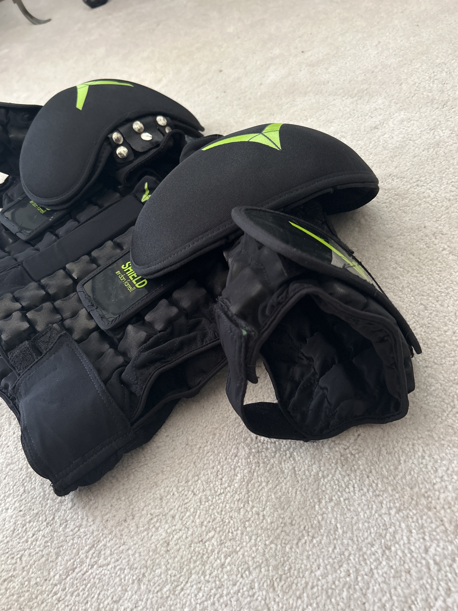 Pro Stock Verbero Shield Shoulder pads | SidelineSwap