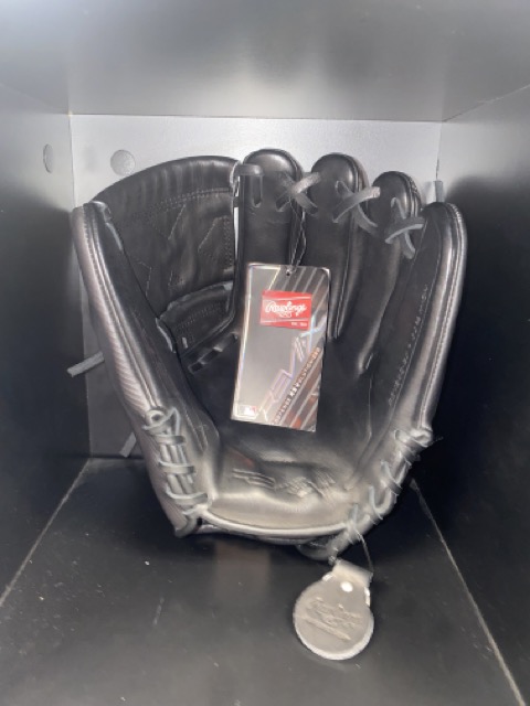 New 2023 Right Hand Throw Rawlings Infield REV1X Baseball Glove 11.75" | SidelineSwap