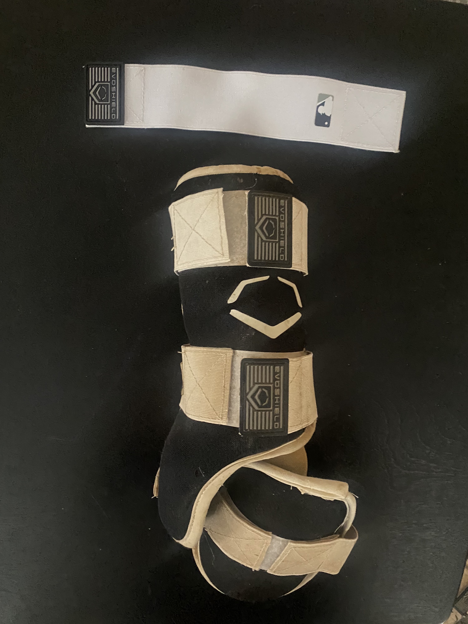 EvoShield Youth Leg Guard + Extra Strap | SidelineSwap