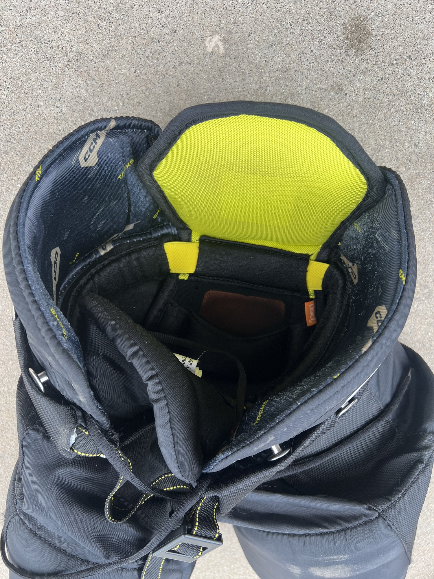 CCM ASV Pro Hockey Pads Youth | SidelineSwap