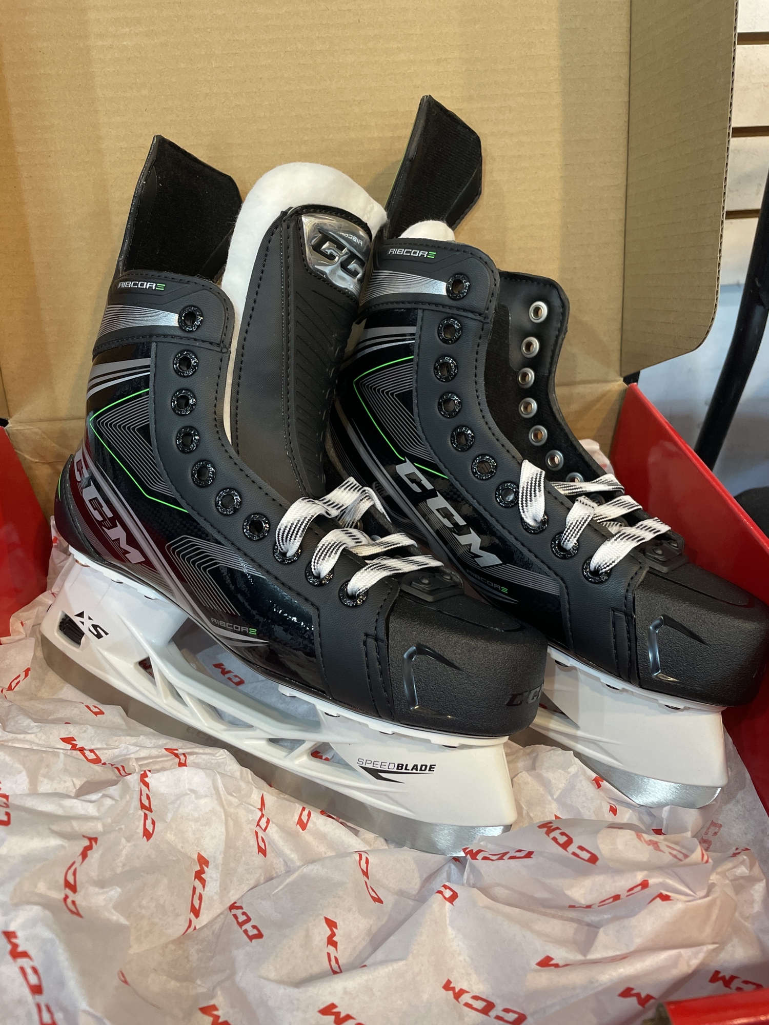 New CCM Regular Width Size 9 RibCor 86K Hockey Skates | SidelineSwap