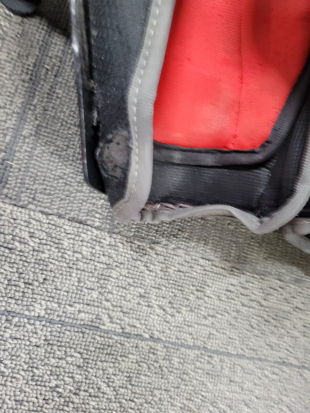 Used Ccm Qlt 230 14" Hockey Shin Guards | SidelineSwap