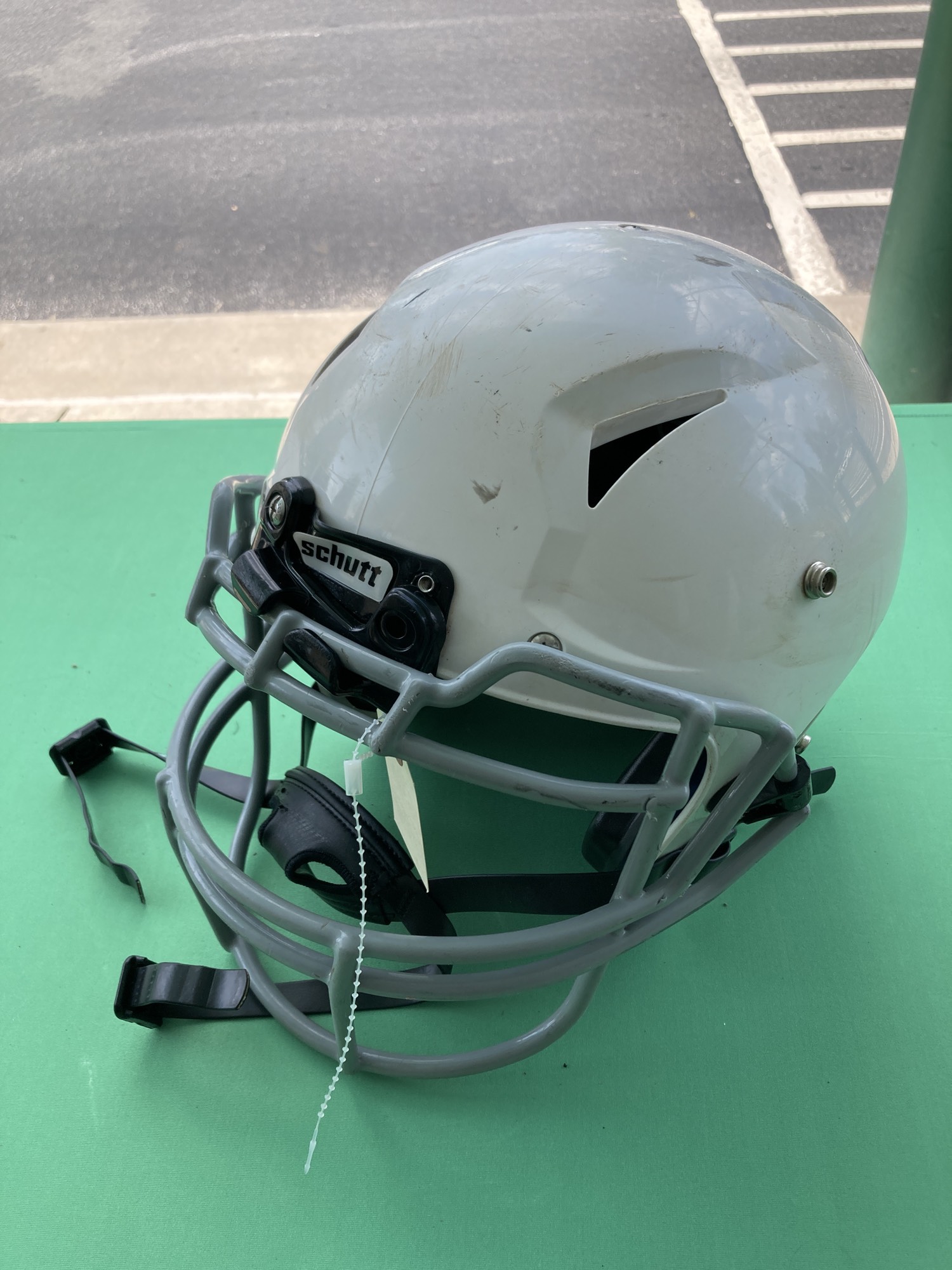 Used Medium Schutt Vengeance A11 Helmet | SidelineSwap