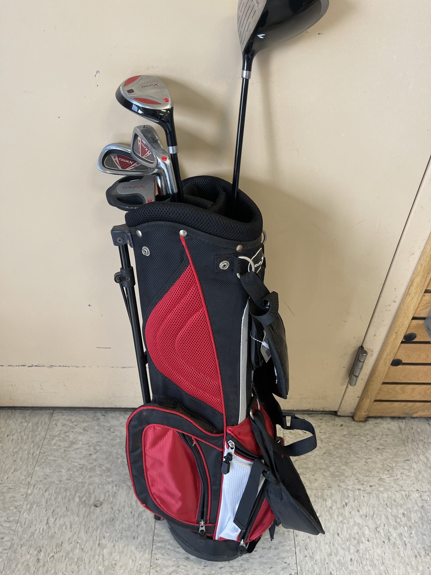 Used Men's Tour X series Right Clubs (Full Set, 34" driver) | SidelineSwap