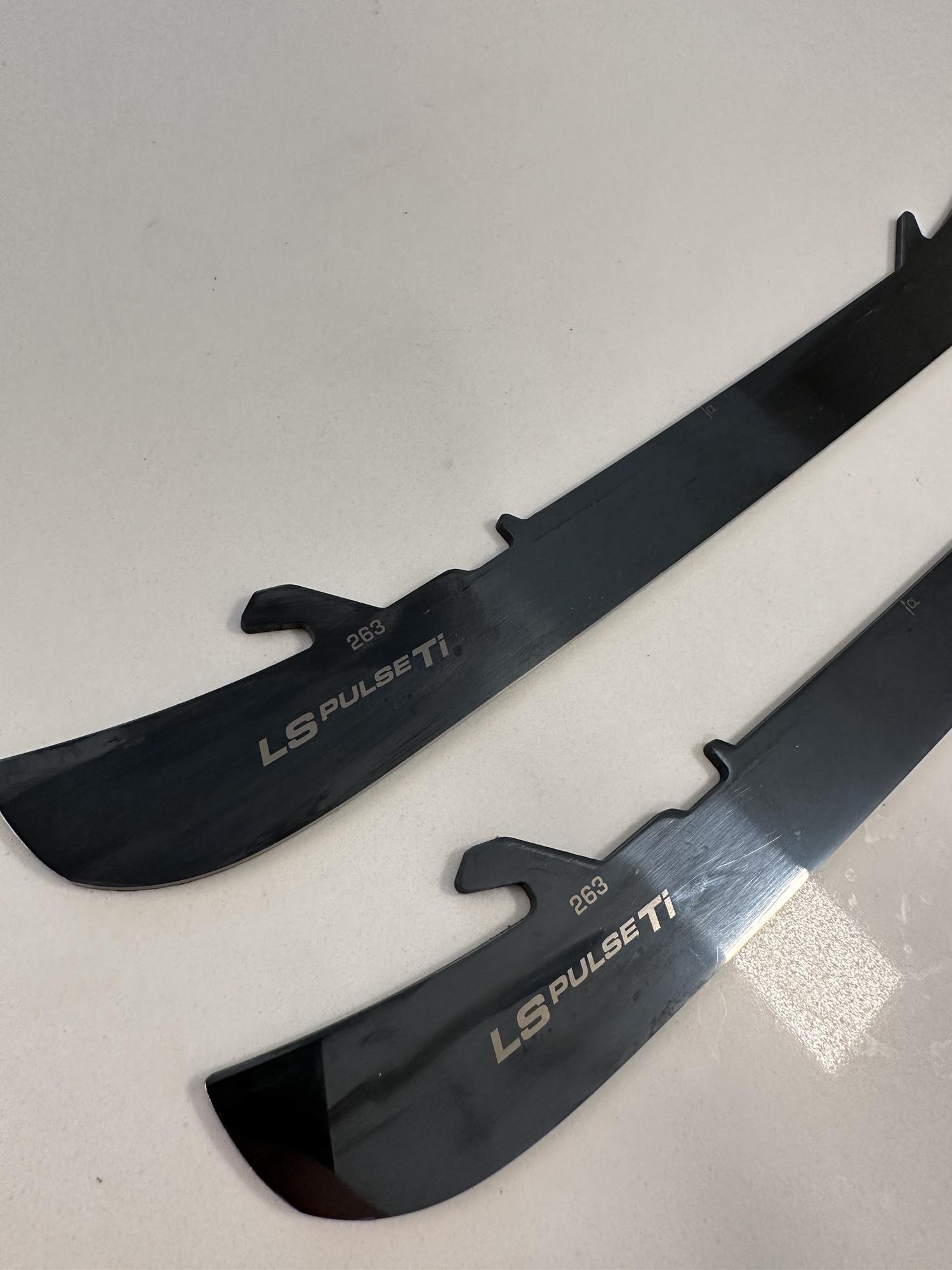 New Bauer 263 mm LS Pulse Ti Blades | SidelineSwap