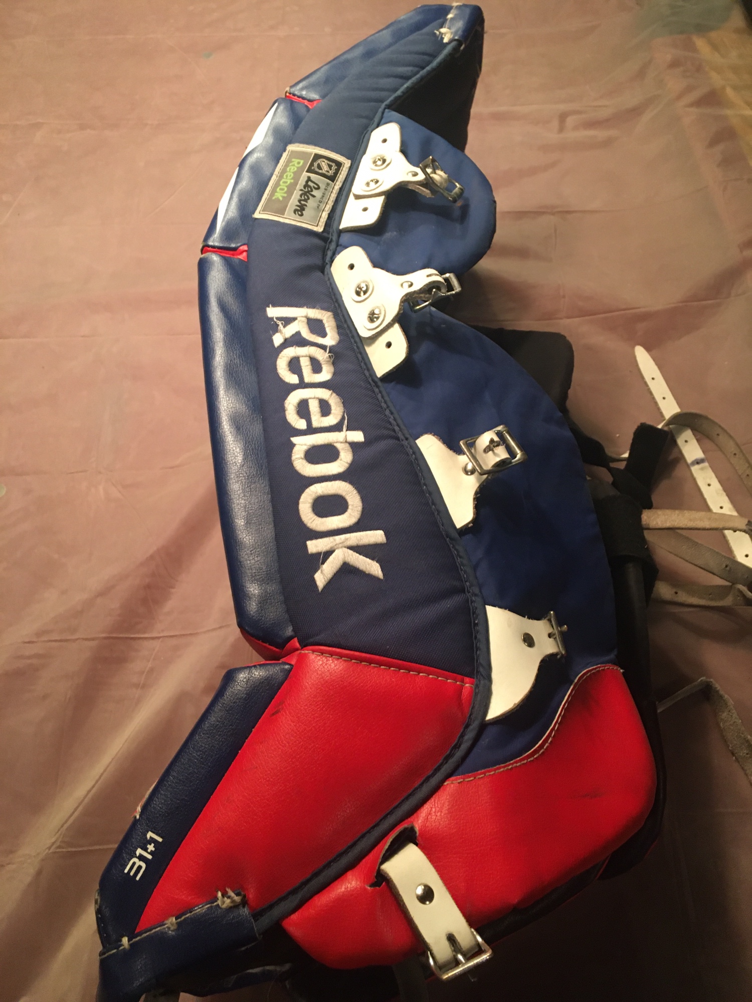 31" Reebok 9K Goalie Leg Pads | SidelineSwap