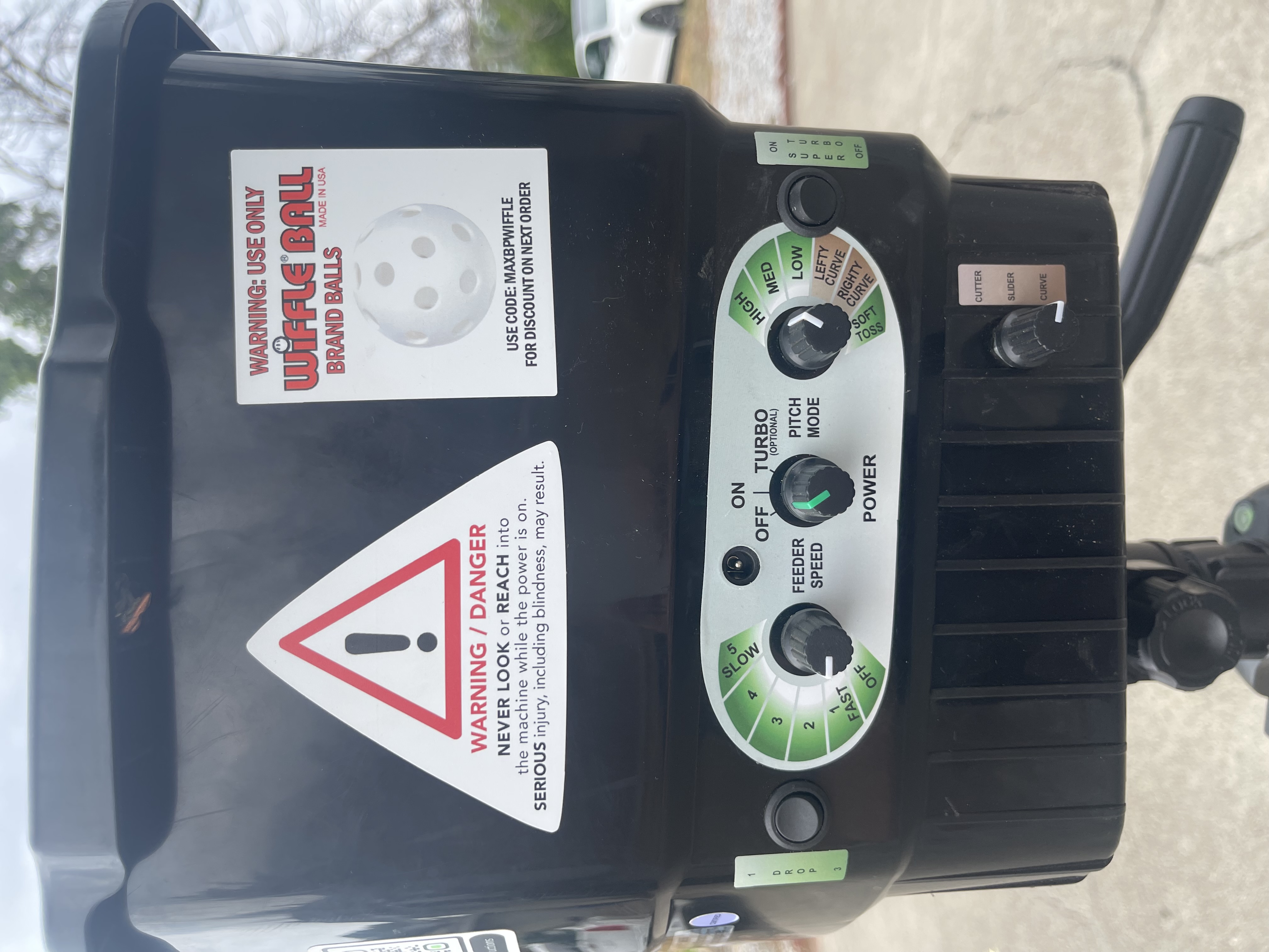 MaxBP Pro Pitching Machine | SidelineSwap