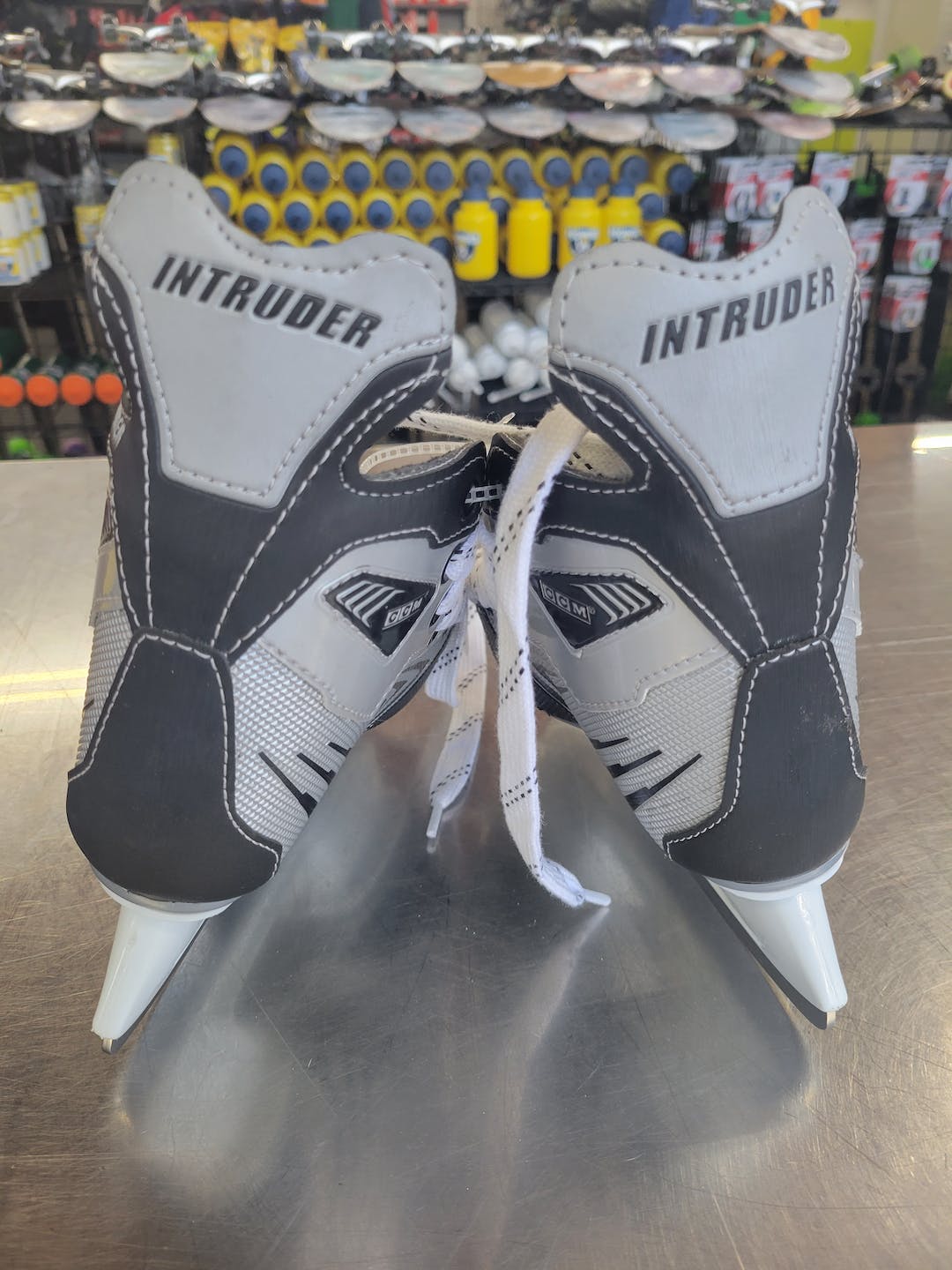 Used Ccm Intruder Youth 10.0 Ice Hockey Skates | SidelineSwap