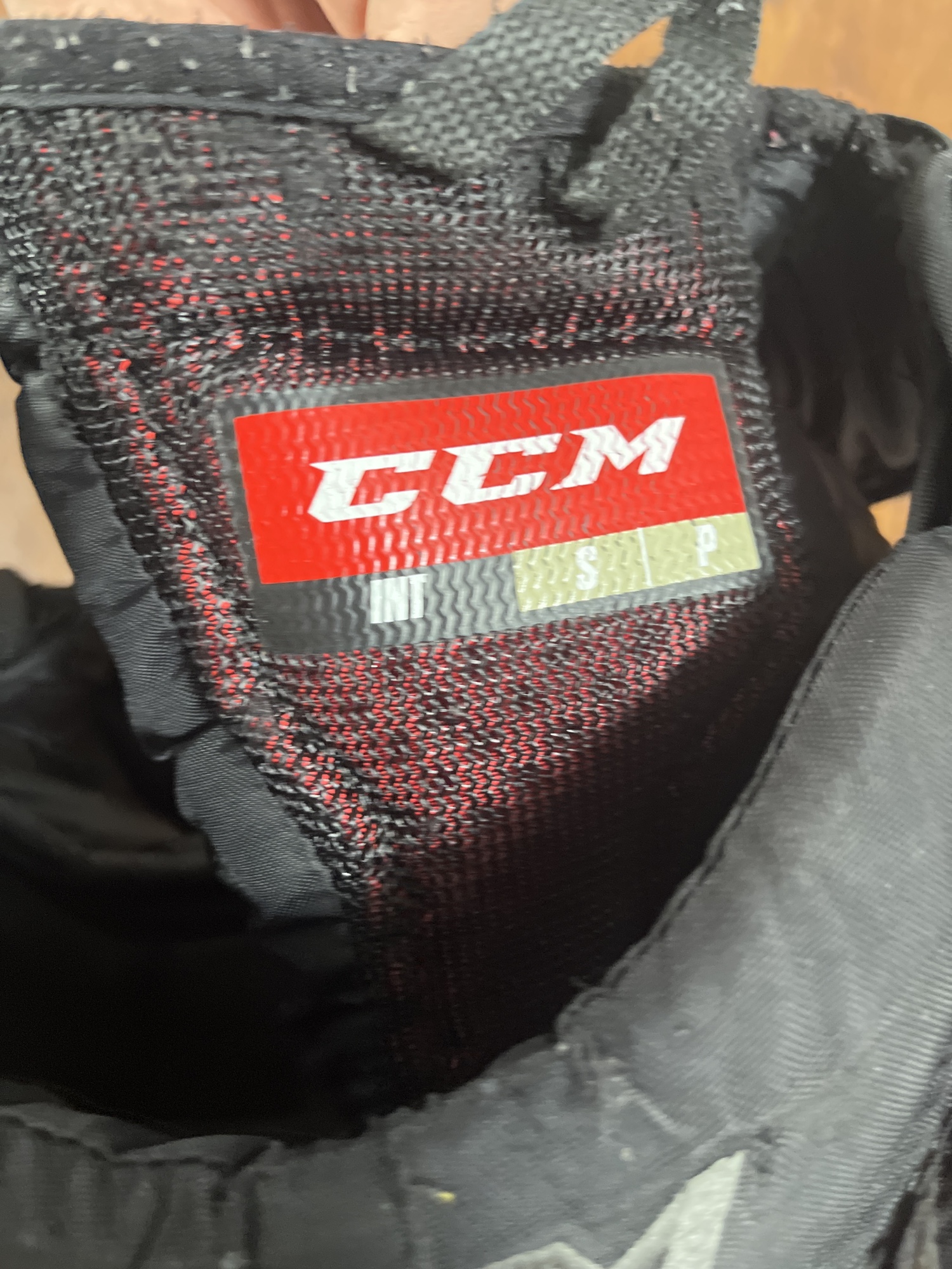 Used Small CCM Extreme Flex Shield E2.9 Goalie Chest Protector ...