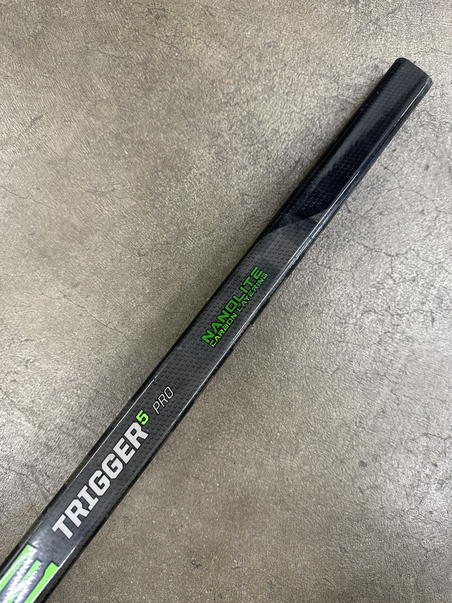 Used Intermediate CCM Ribcor Trigger 5 Pro Right Hockey Stick P88 ...