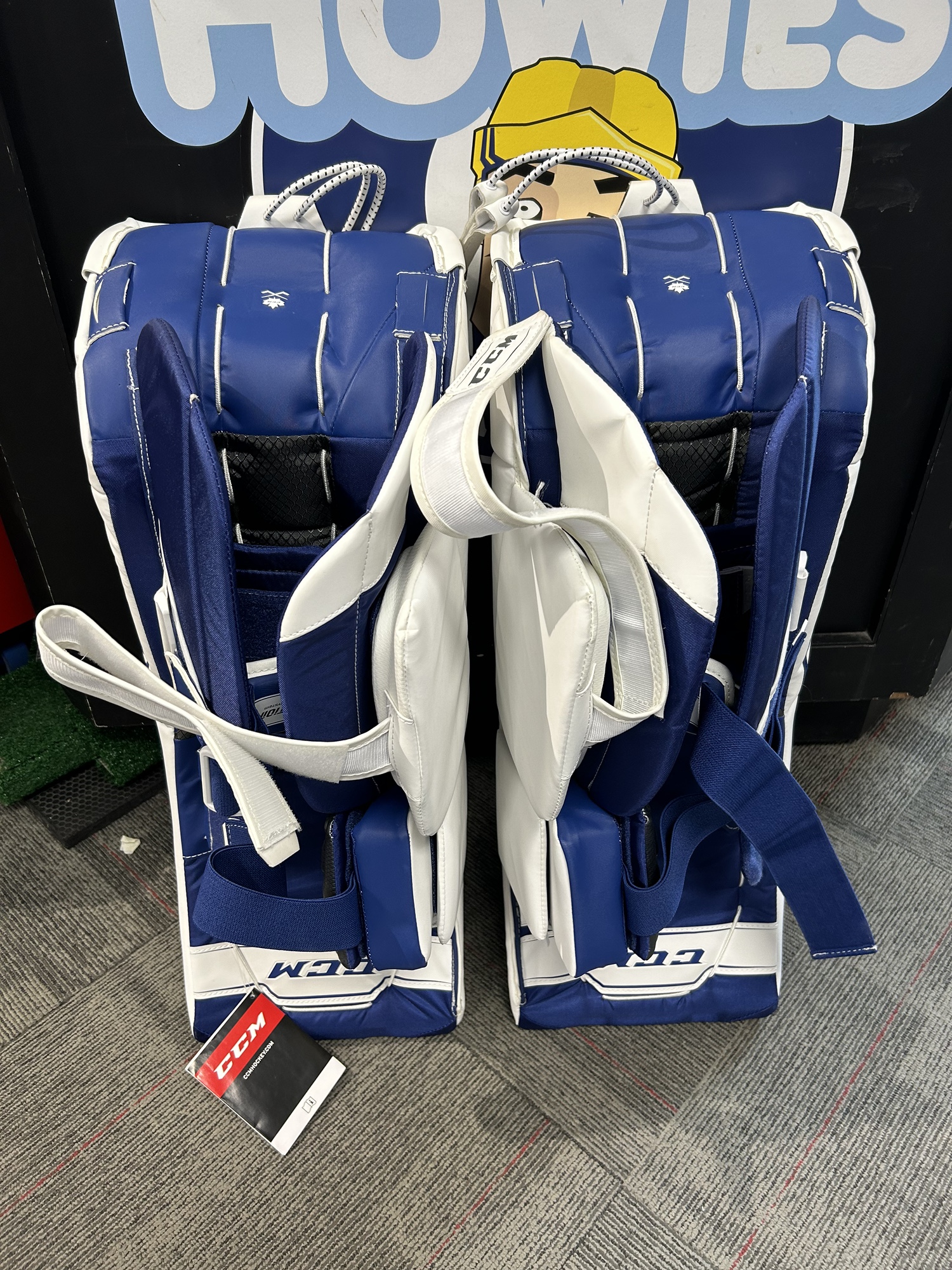 CCM Axis 1.9 Intermediate Goal Pads | 30+1, WH/RY | SidelineSwap