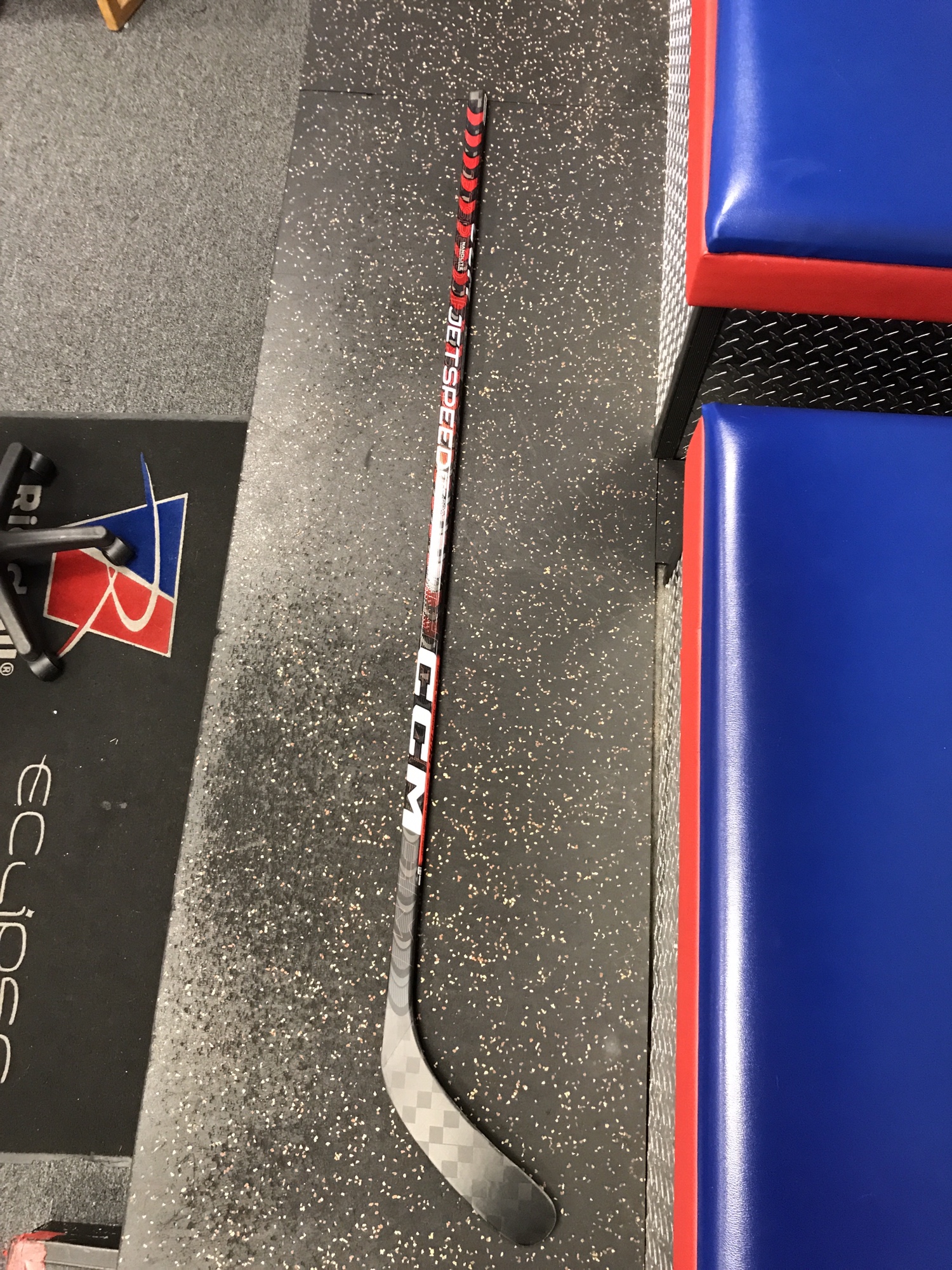 Senior New Right Handed CCM JetSpeed FT5 Pro Hockey Stick P88 / 85 Flex ...