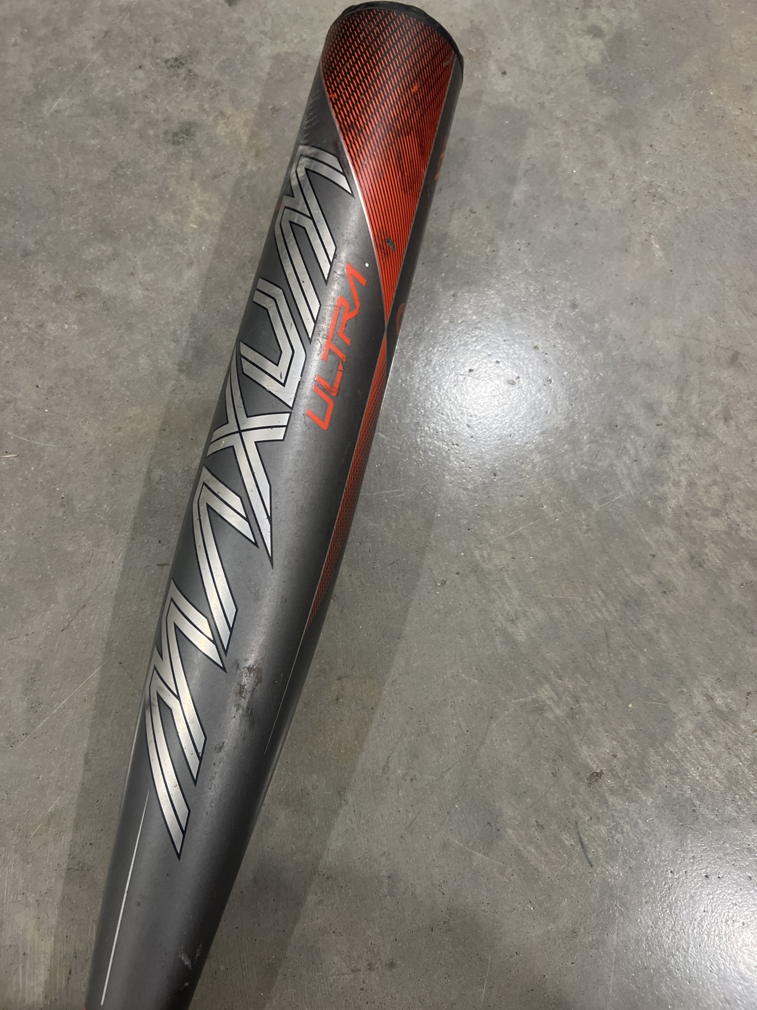 Used BBCOR Certified Easton (-3) 30 oz 33" Maxum Ultra Bat | SidelineSwap