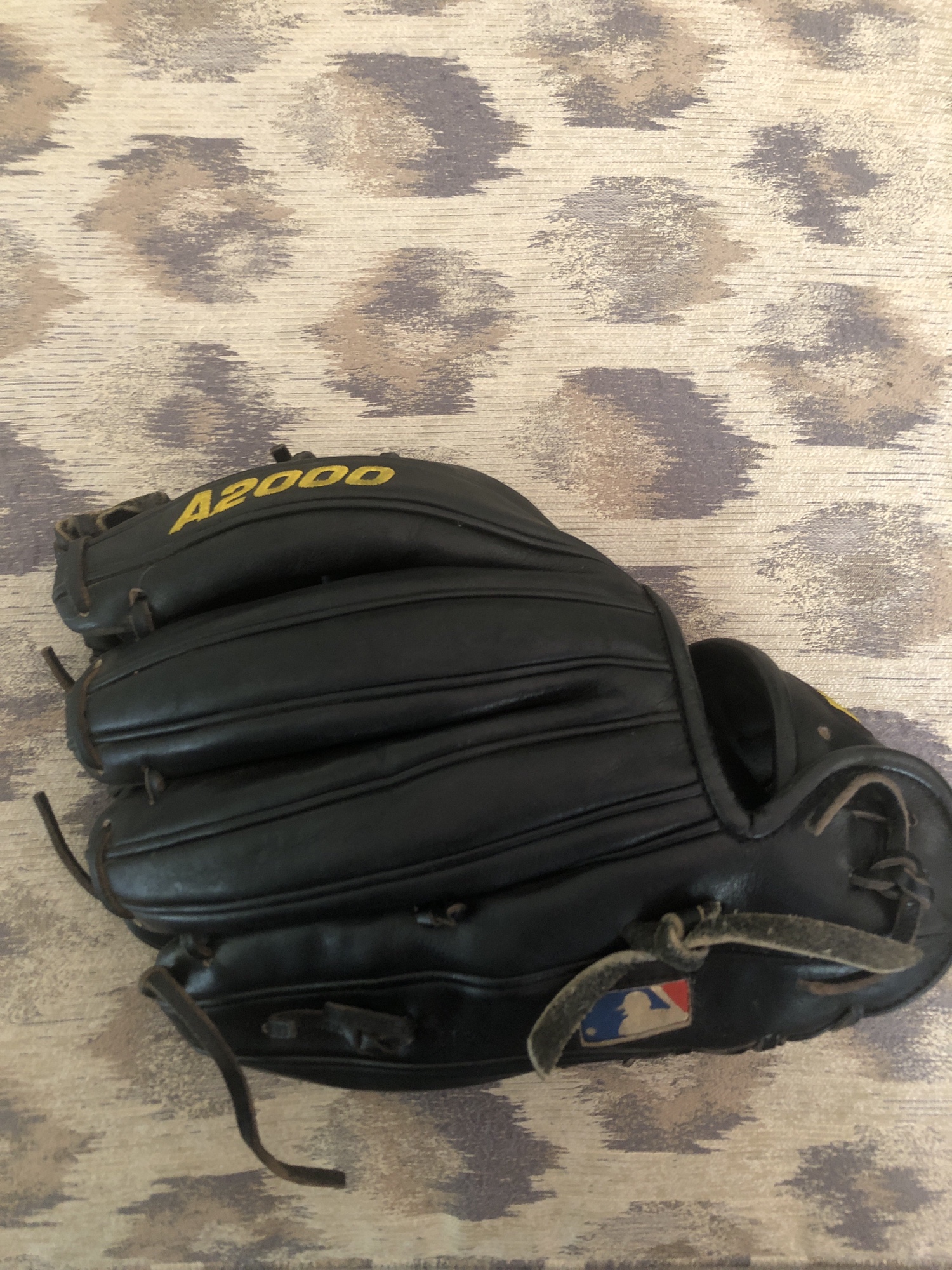 Wilson A2000 Black Infield 11.5" Glove | SidelineSwap