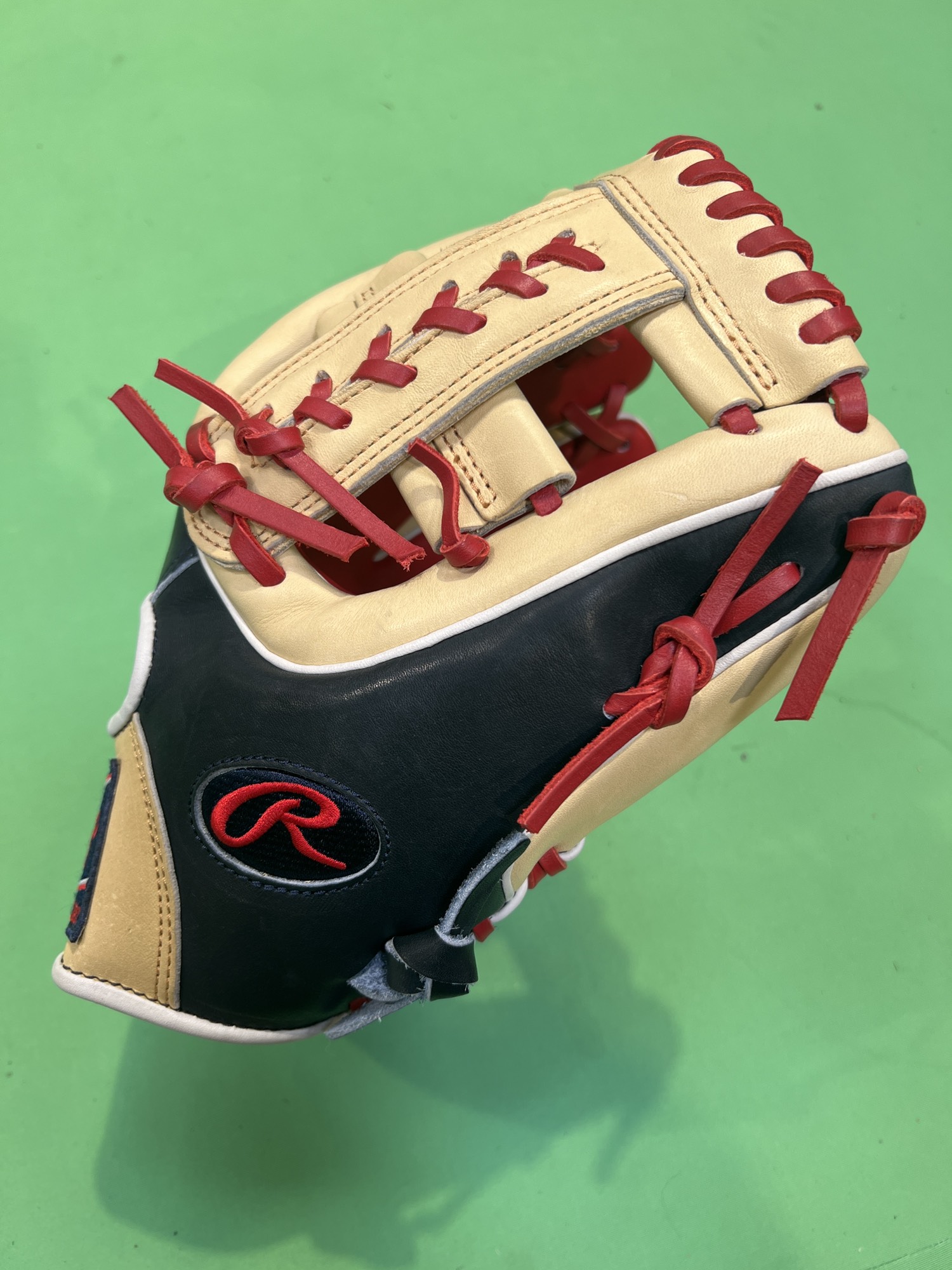 Tan New Rawlings Heart of the Hide Right Hand Throw Infield Baseball Glove 11.5" | SidelineSwap