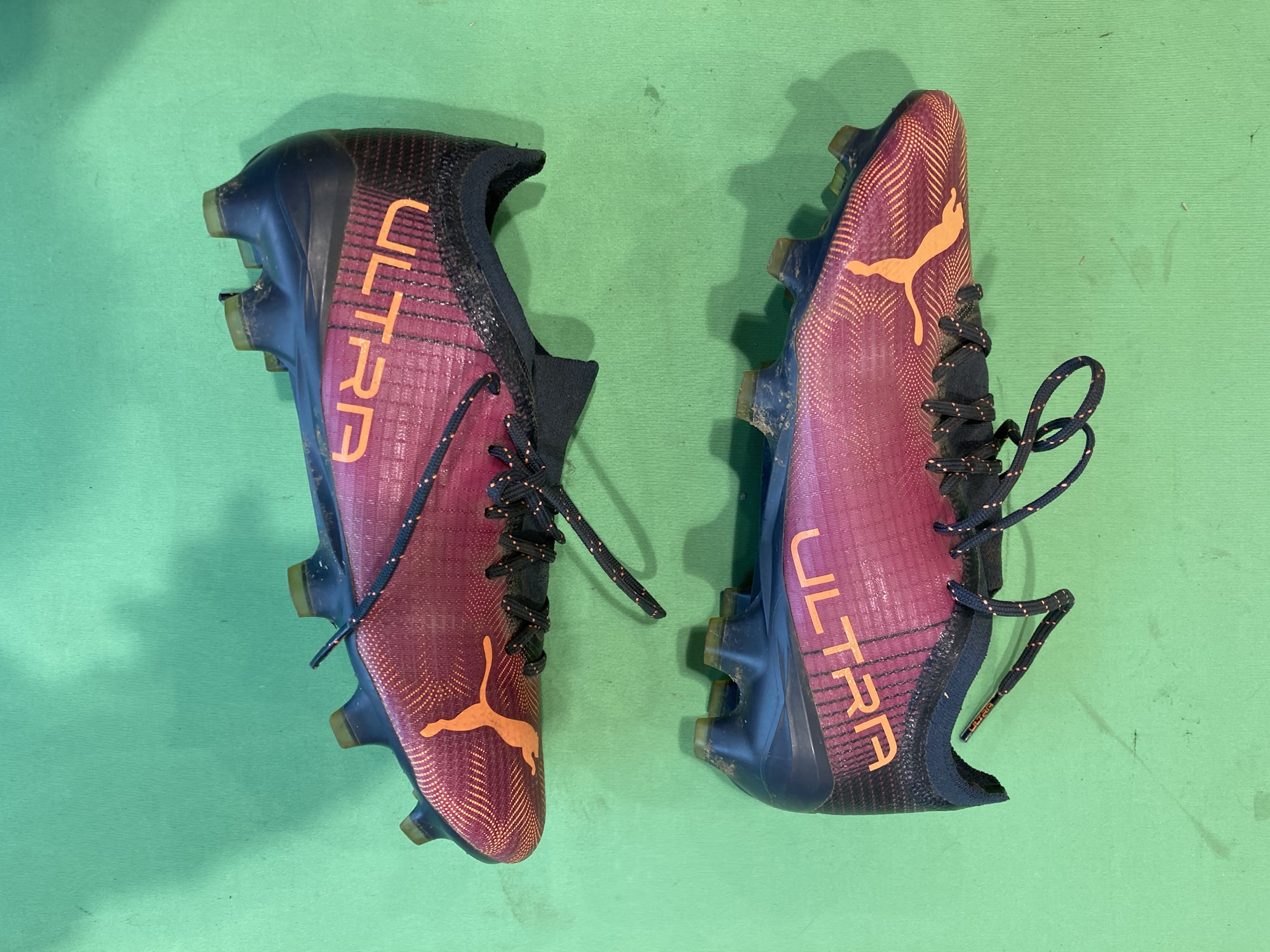 Purple Used Men's 7.0 Molded Puma Ultra Cleats | SidelineSwap