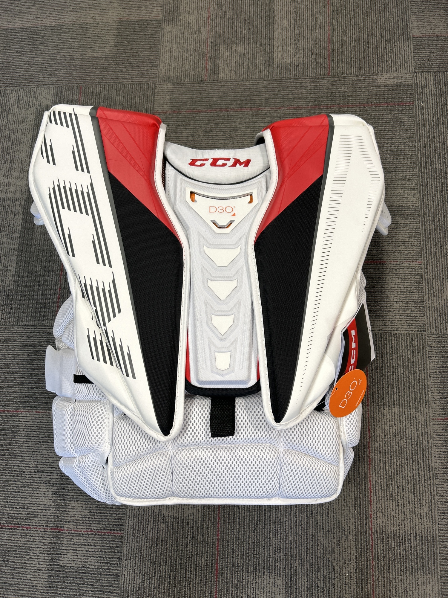 CCM Eflex 5 Pro Chest Protector | SR Medium | SidelineSwap