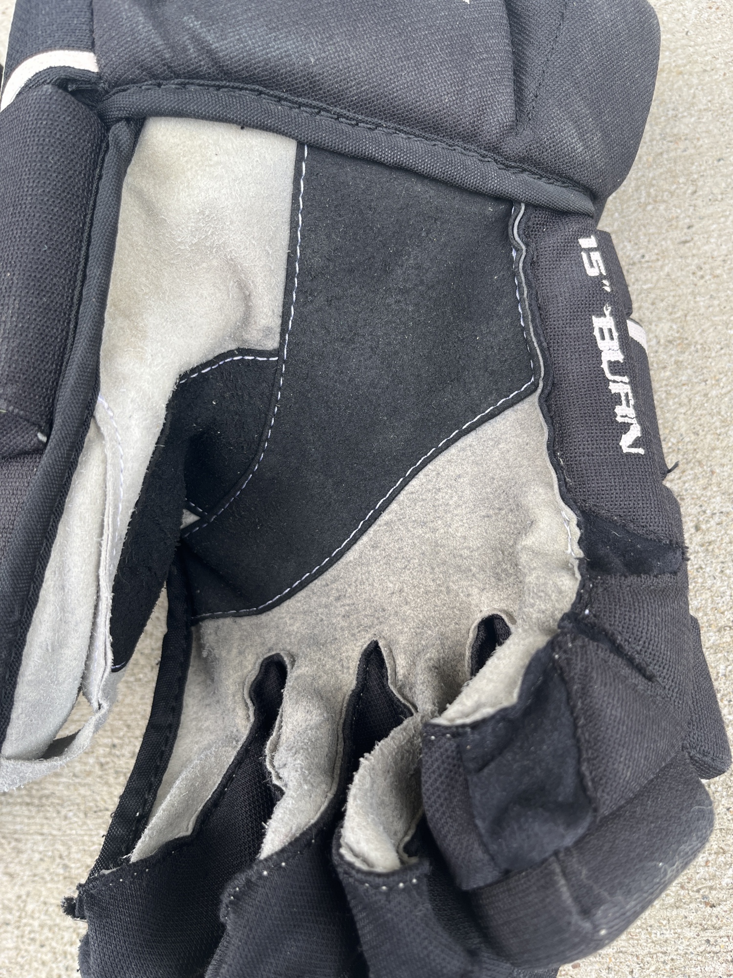 Warrior 15" Pro Stock Gloves | SidelineSwap