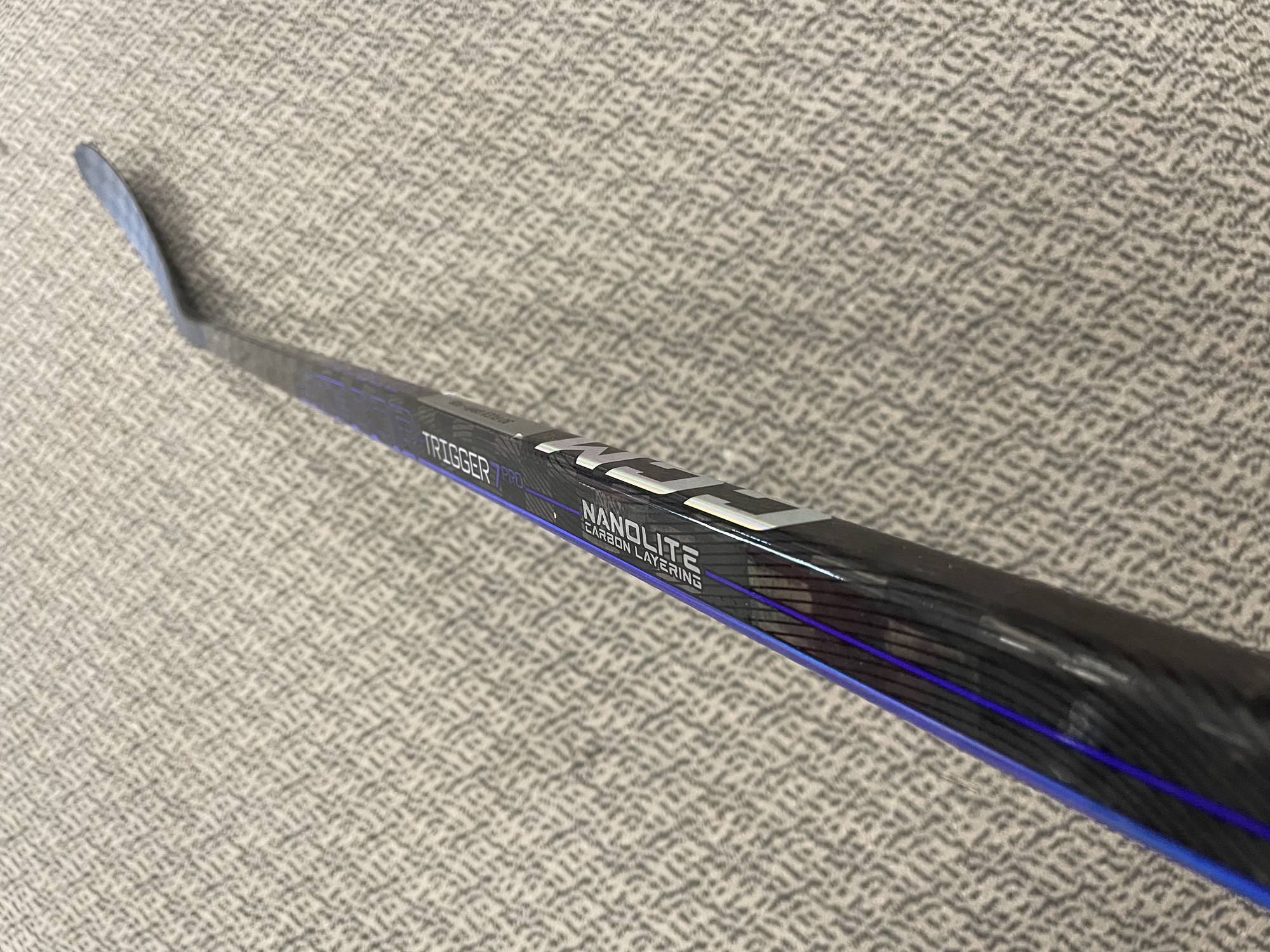 CCM Trigger 7 Pro 30 flex P28 curve right hand stick | SidelineSwap