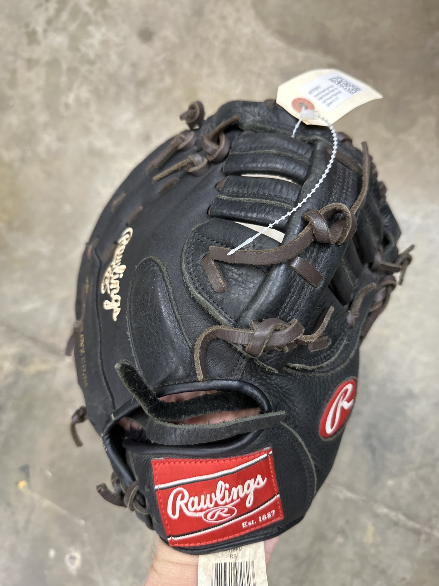 Used Rawlings Highlight Series Right Hand Throw Baseball Glove 11.5" | SidelineSwap