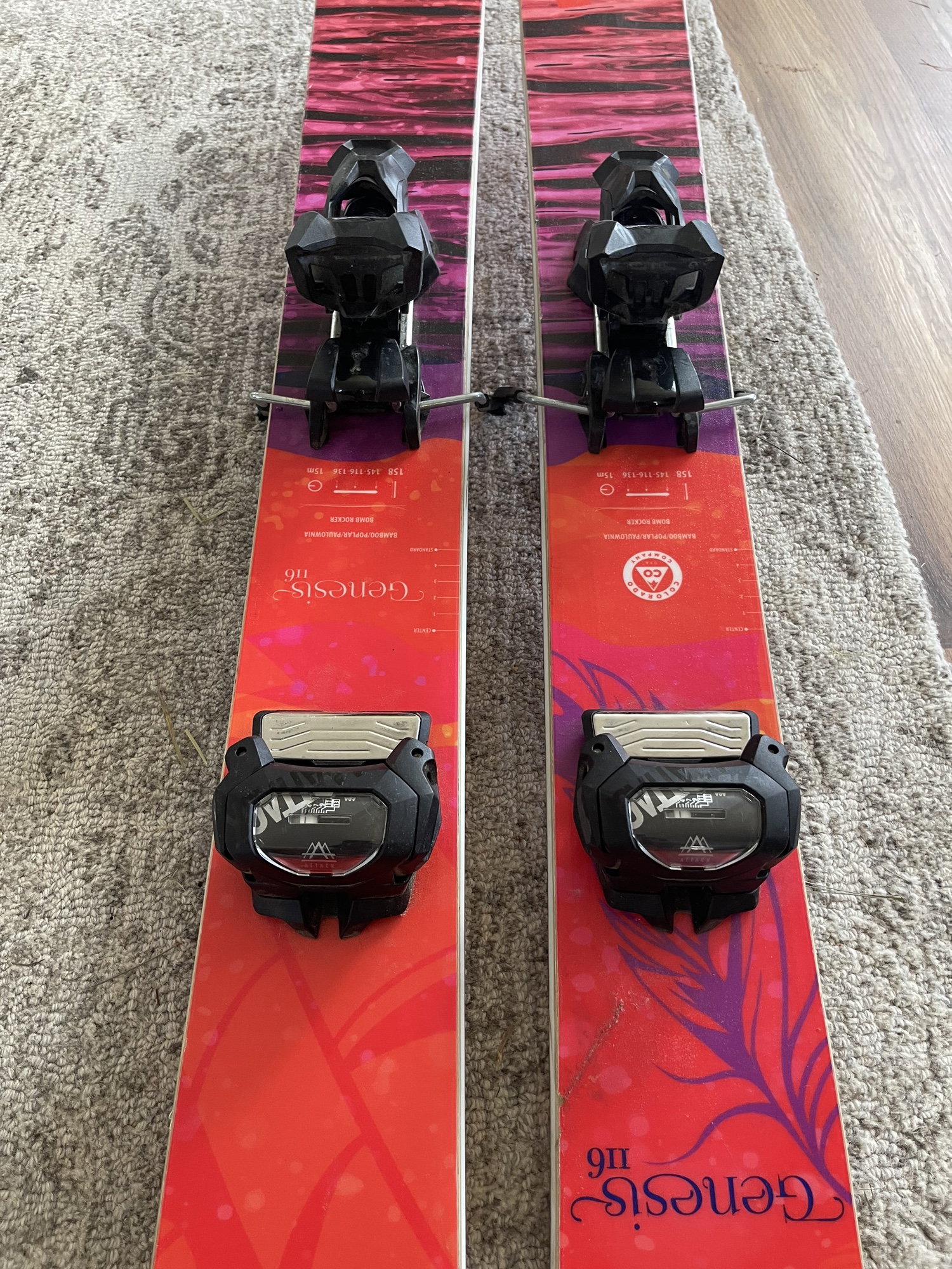 Women’s Powder Skis | SidelineSwap