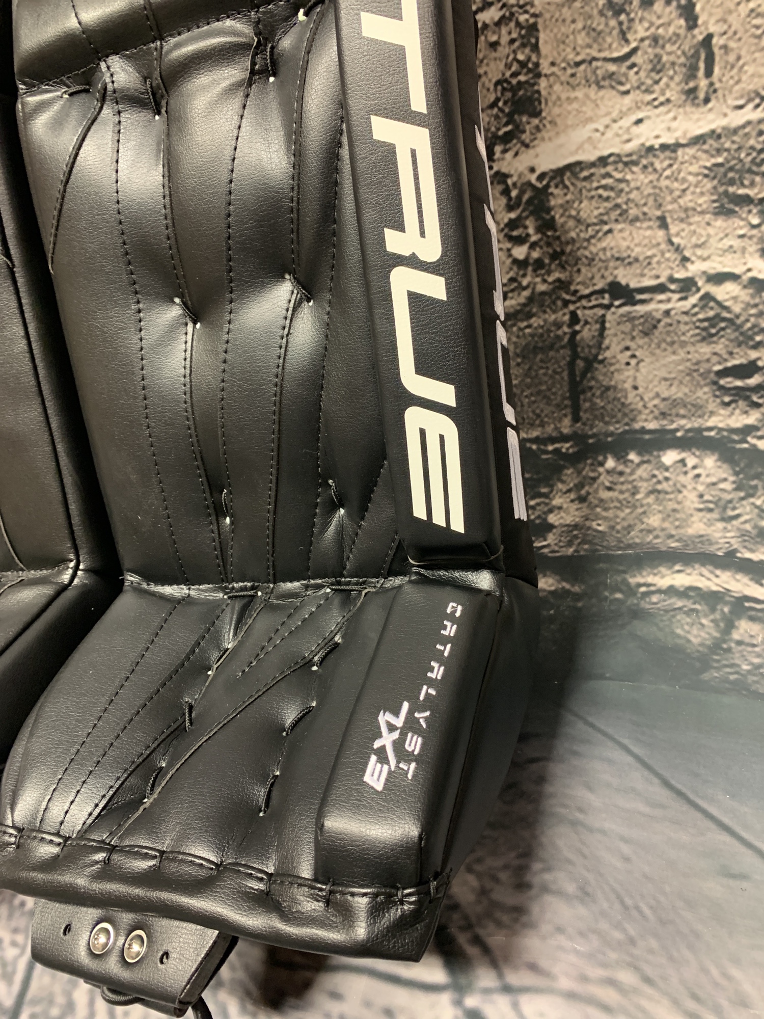 NEW True 7X3 Goalie Pads | SidelineSwap