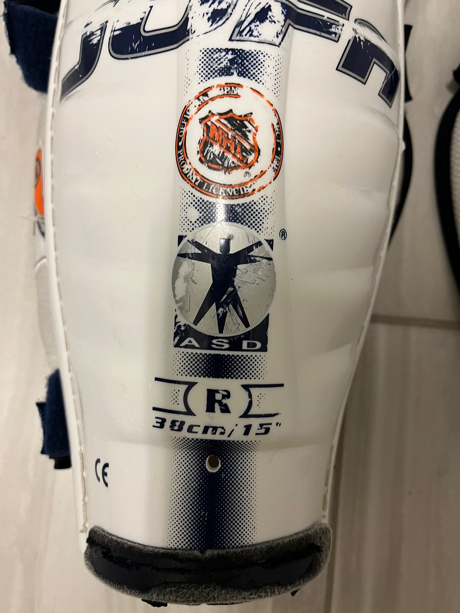 15” Jofa 7500 Shin Pads | SidelineSwap