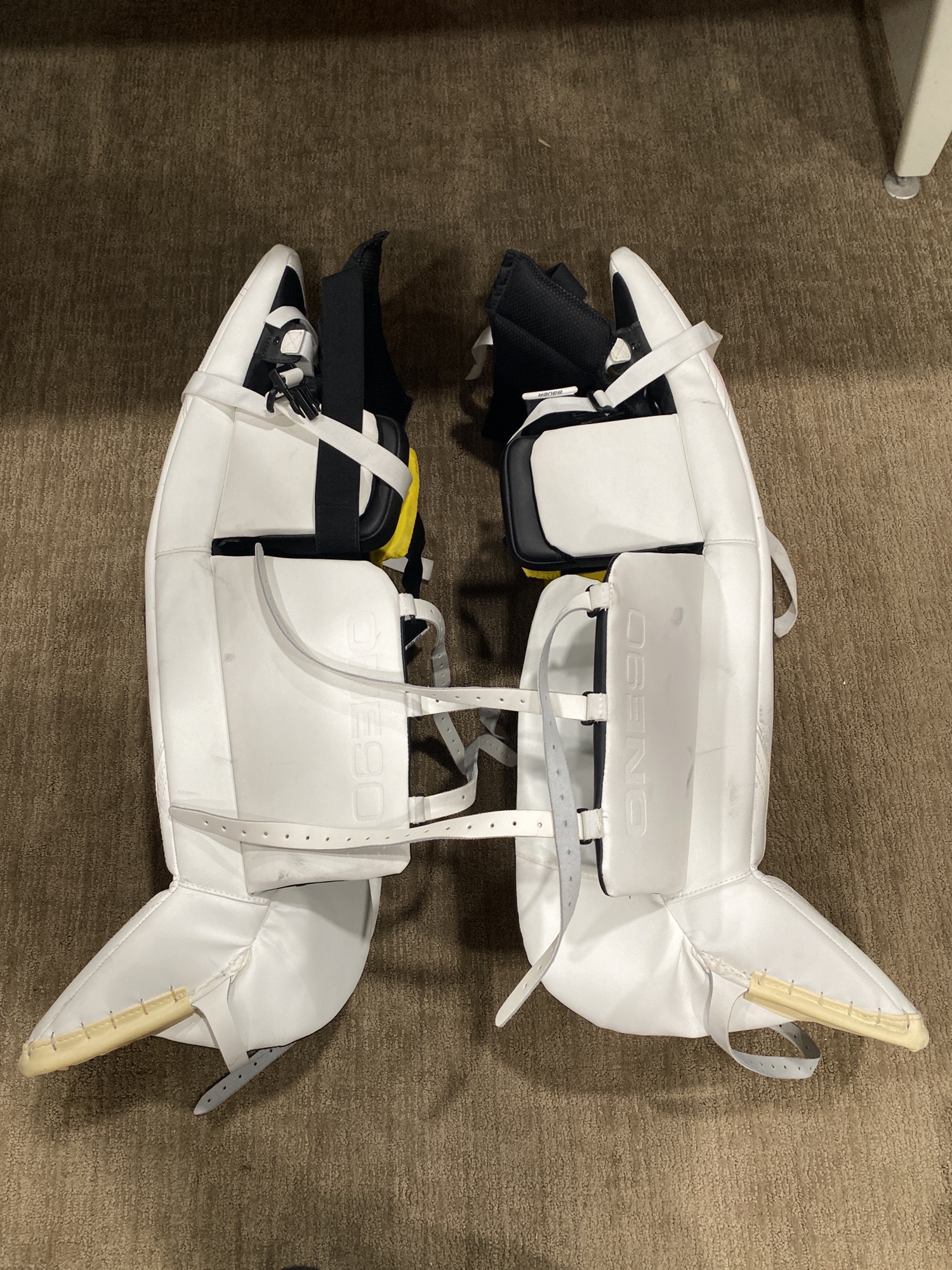 34" Bauer Supreme one90 Goalie Leg Pads | SidelineSwap