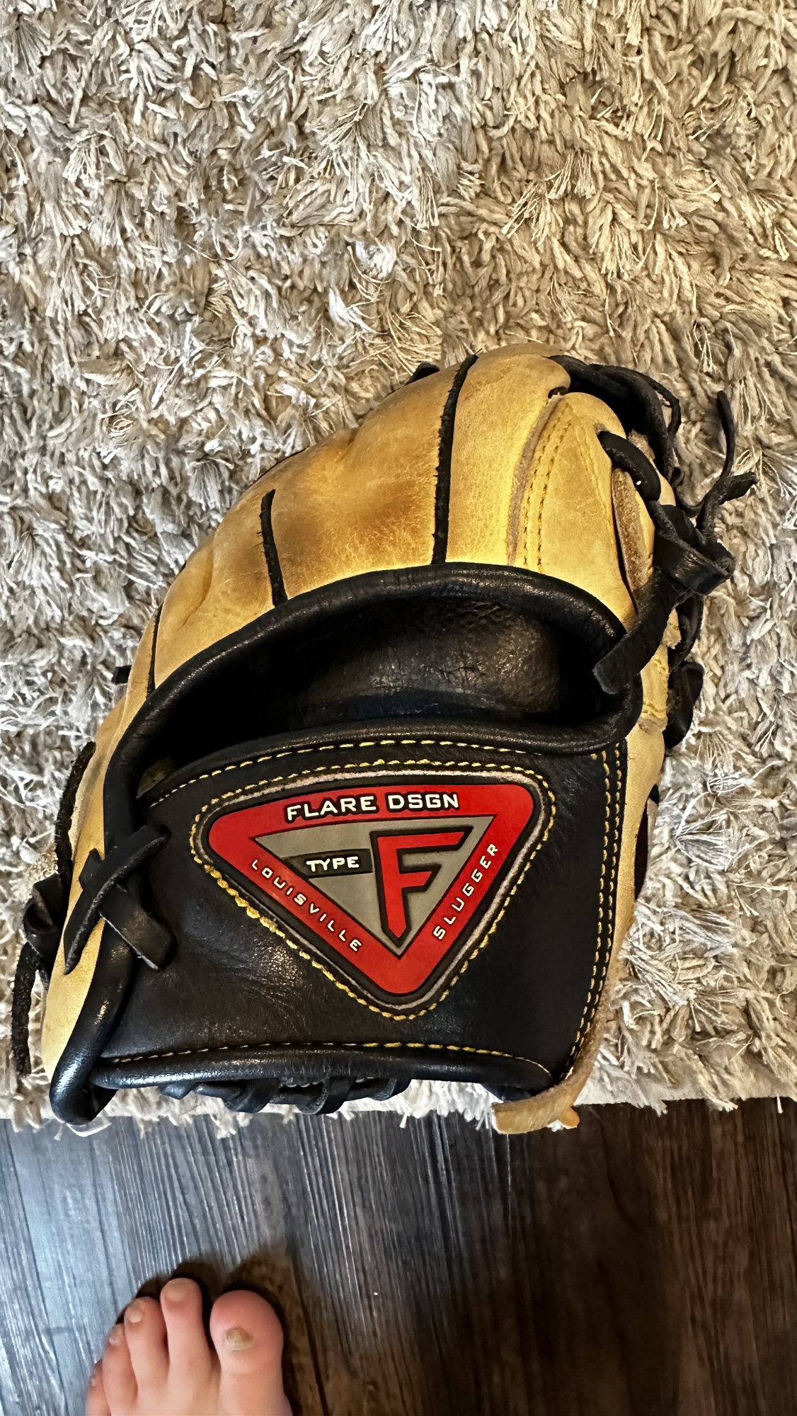 Louisville Slugger Pro Flare Baseball Glove 11.5” | SidelineSwap